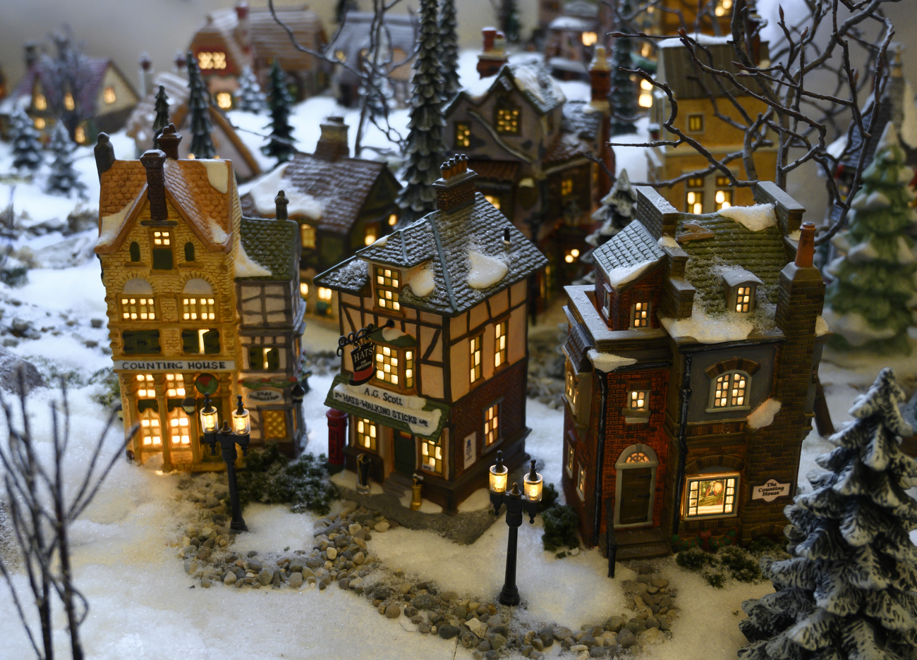 Plymouth woman builds enormous Dickensian model village display over ...