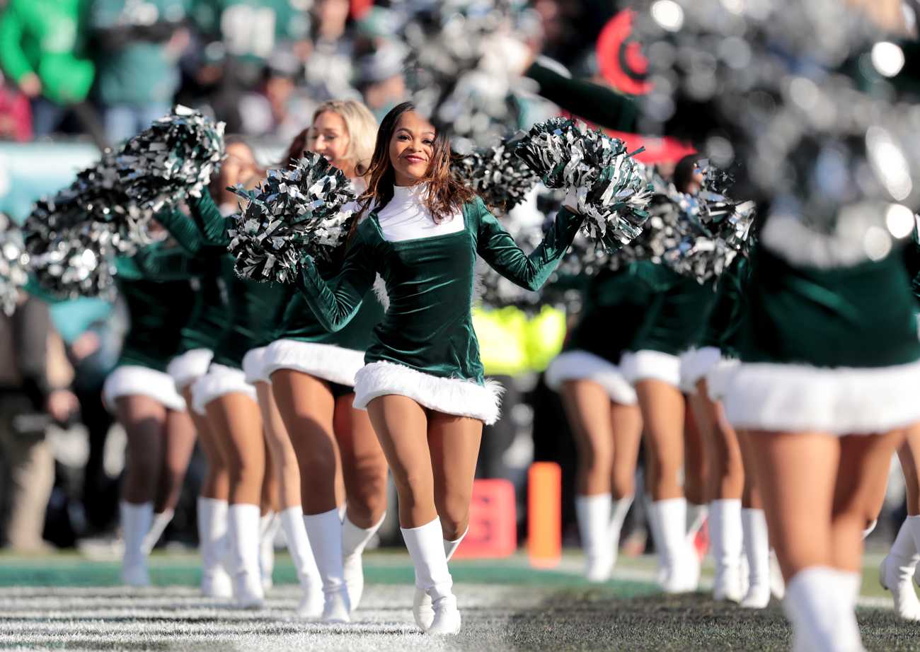 Eagles Cheerleaders perform during game vs. Texans, Dec. 23, 2018 - nj.com