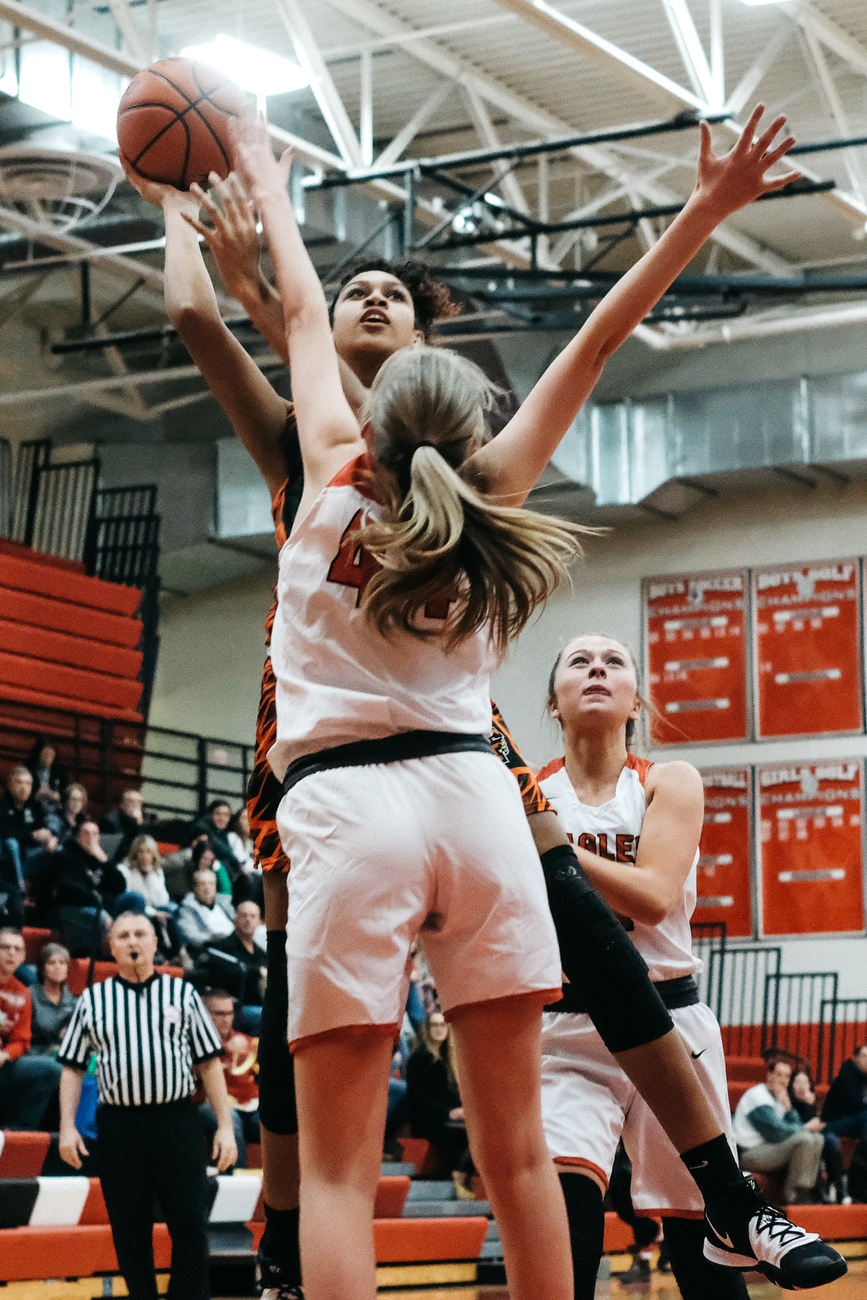 Flushing girls basketball defeat Linden 52-16 - mlive.com