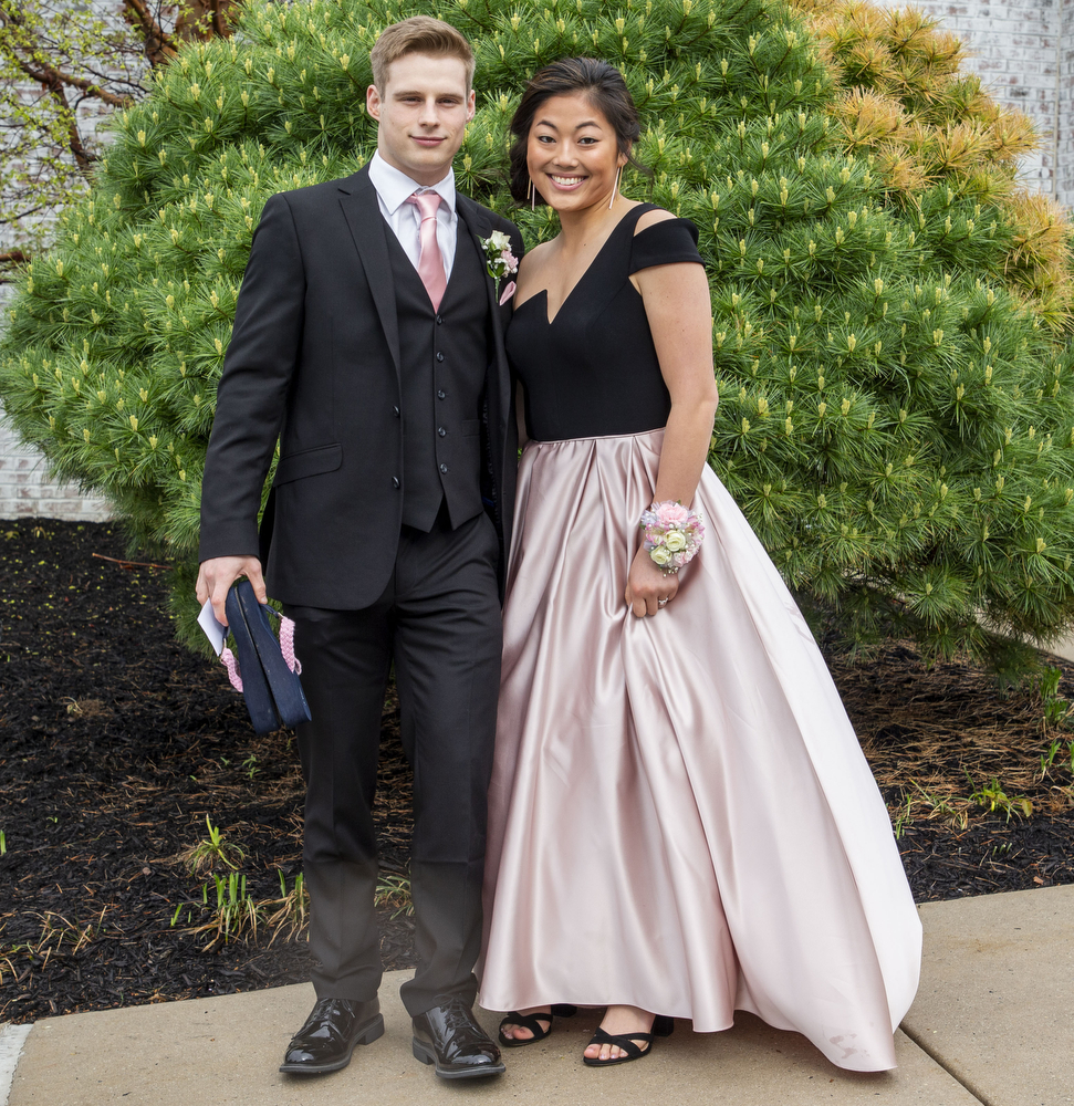 Trinity High School 2019 Prom at West Shore Country Club - pennlive.com