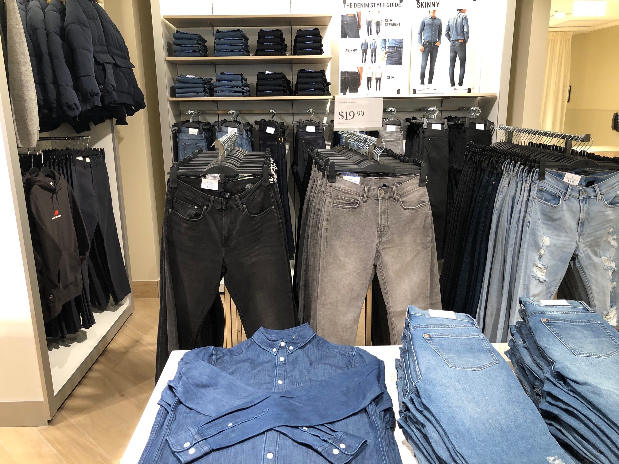H&M Downtown Detroit location at 1505 Woodward Avenue - mlive.com