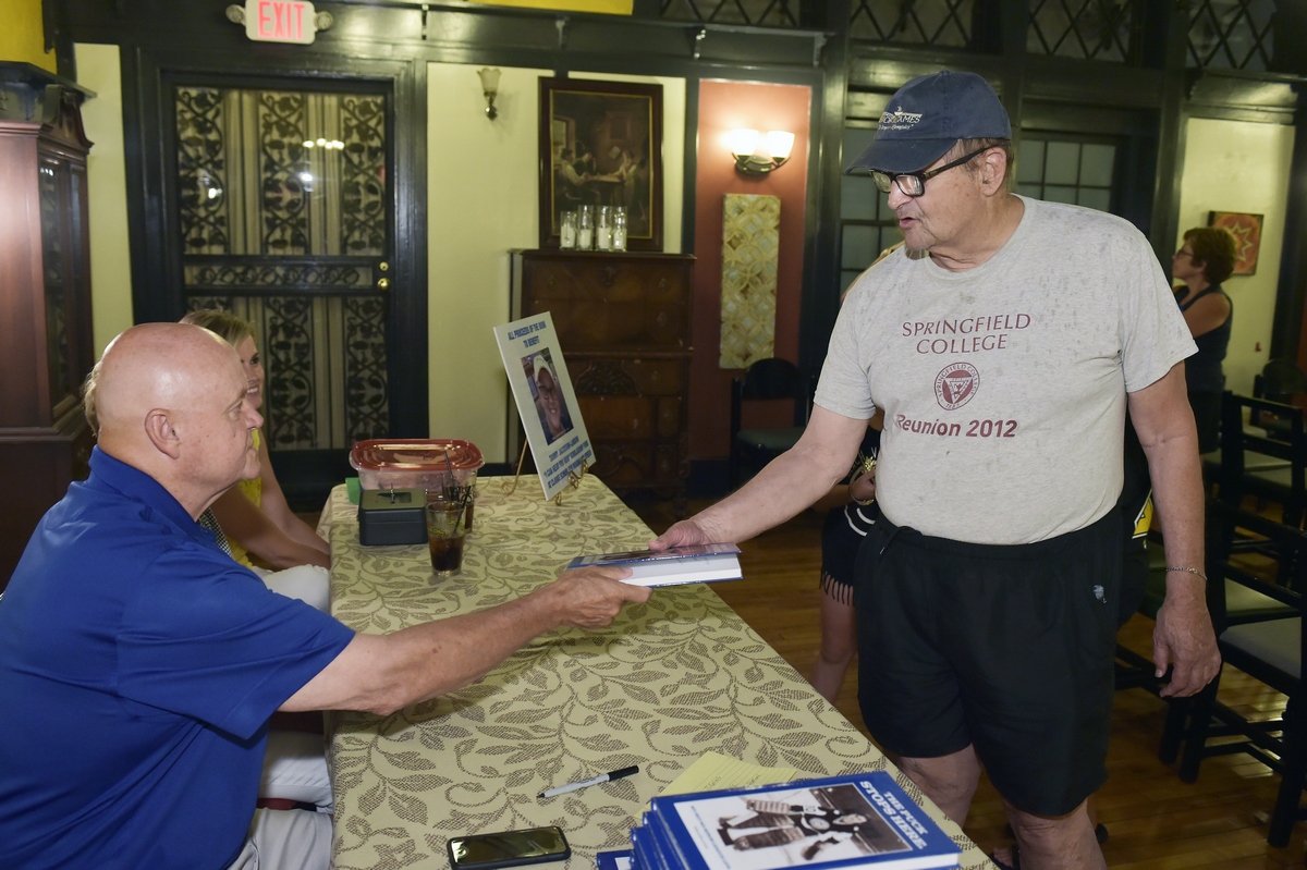 American Hockey League Hall of Fame member Bruce Landon stages book ...