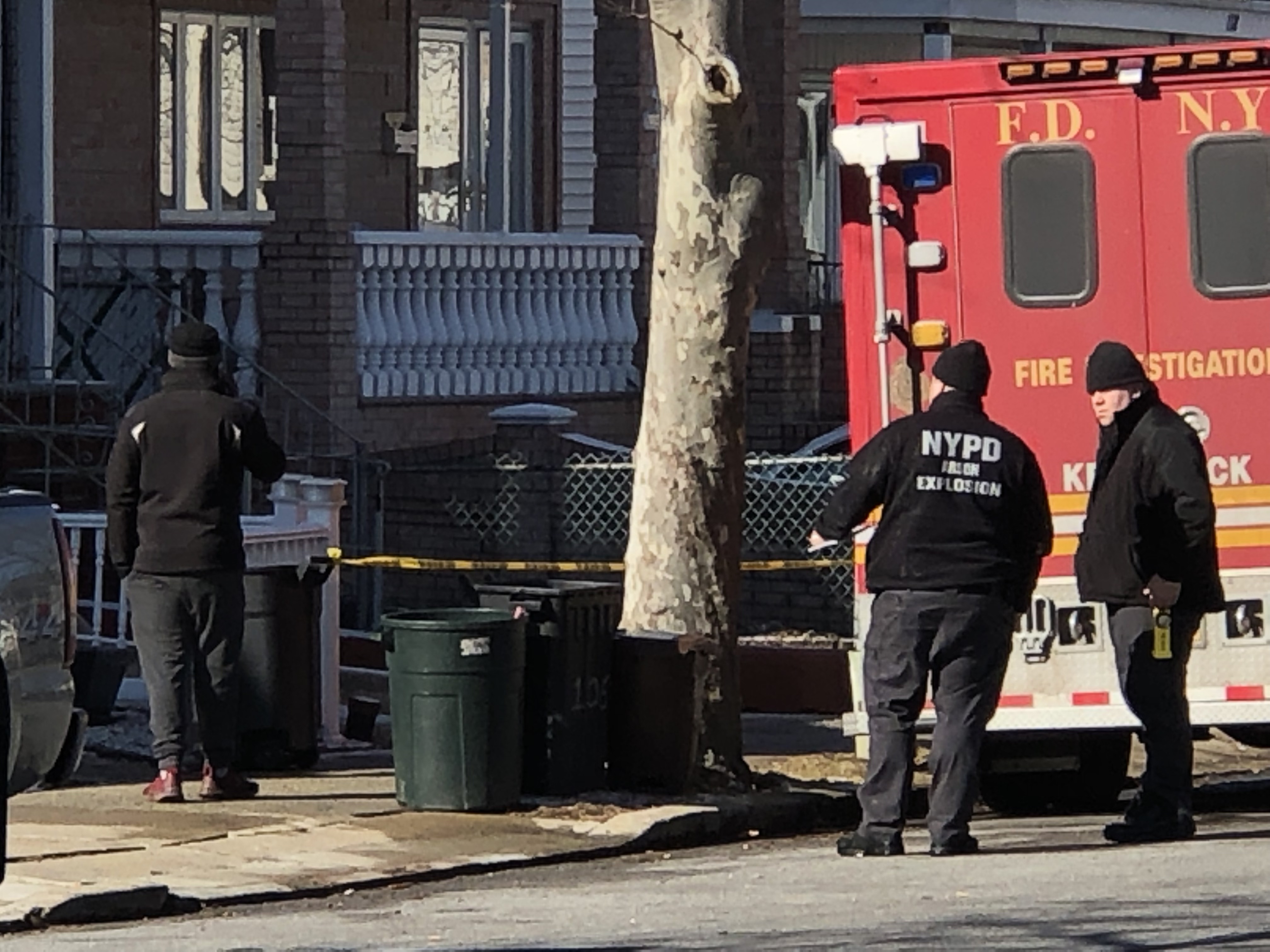 FDNY fights fire in Mariners Harbor - silive.com