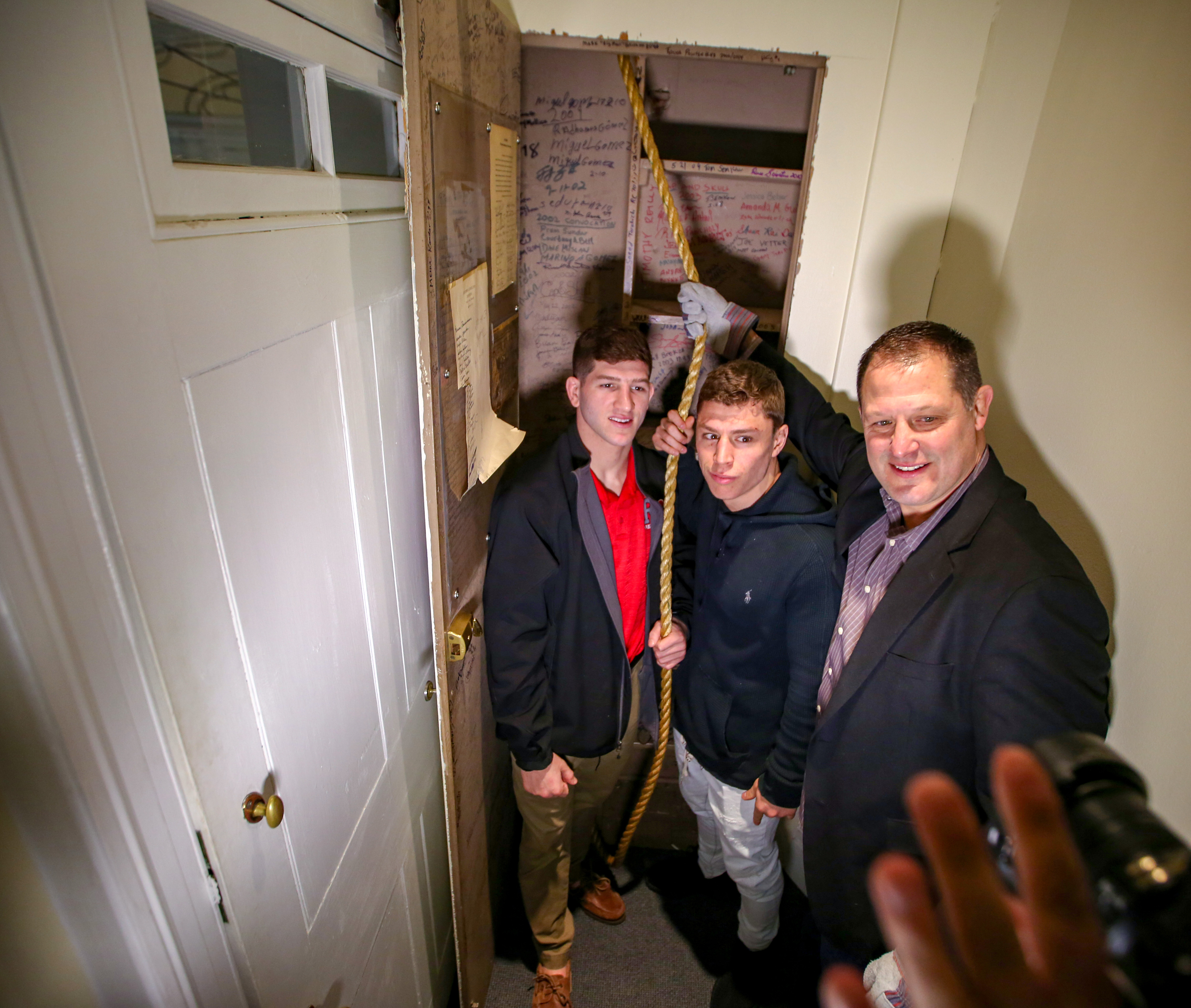 Rutgers national champion wrestlers ring historic Old Queens Bell - nj.com