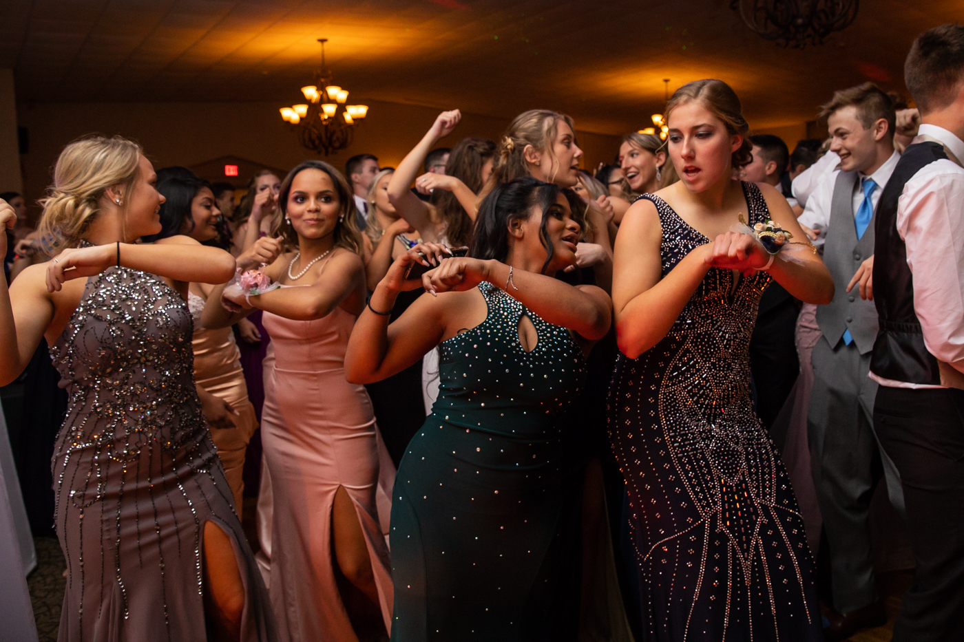 2019 Prom Photos: Chicopee High School prom at Tekoa Country Club in ...