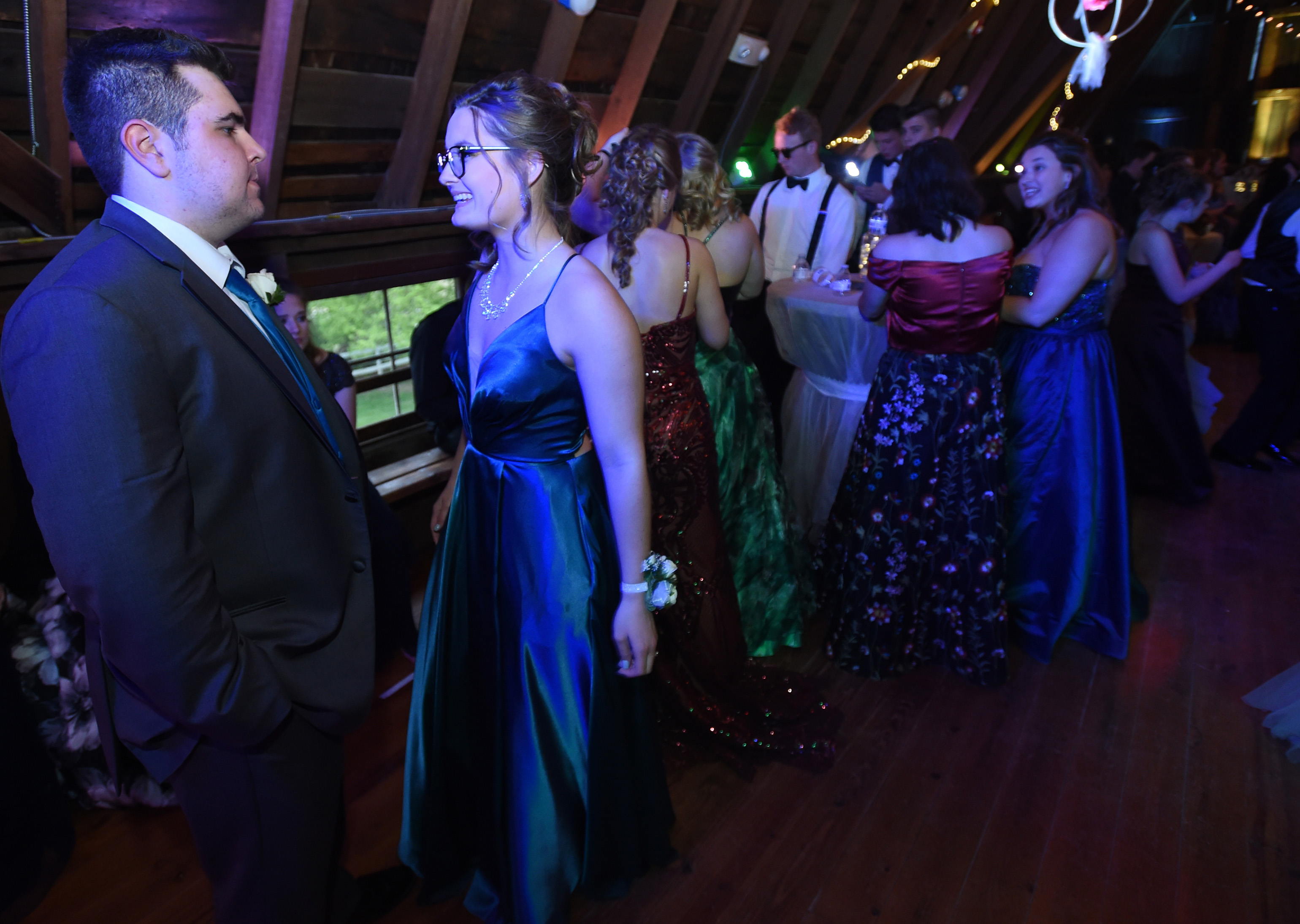 Stockbridge goes to prom at Hilltop Manor - mlive.com