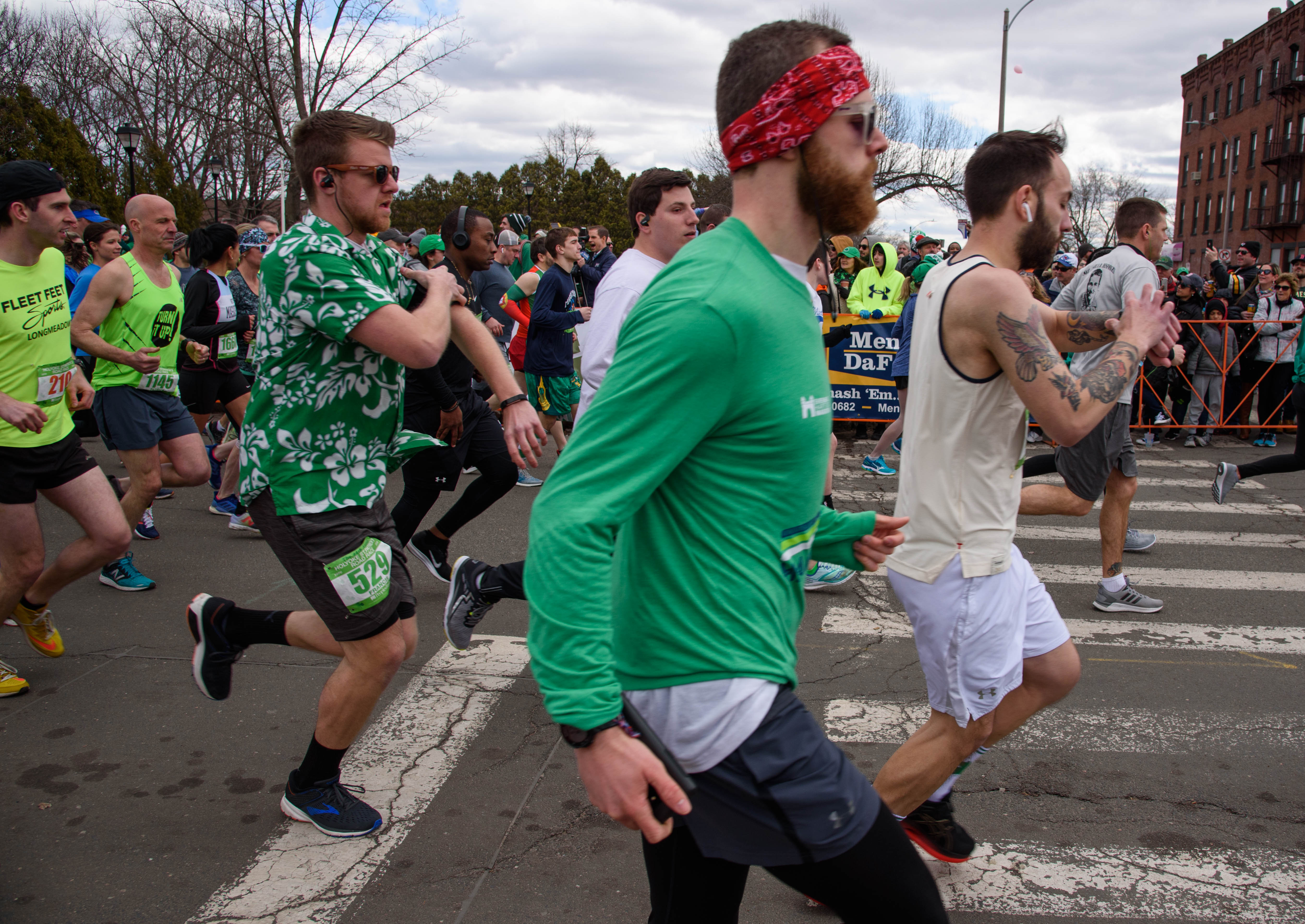 Thousands of runners compete in 2019 Holyoke St. Patrick's Road Race ...