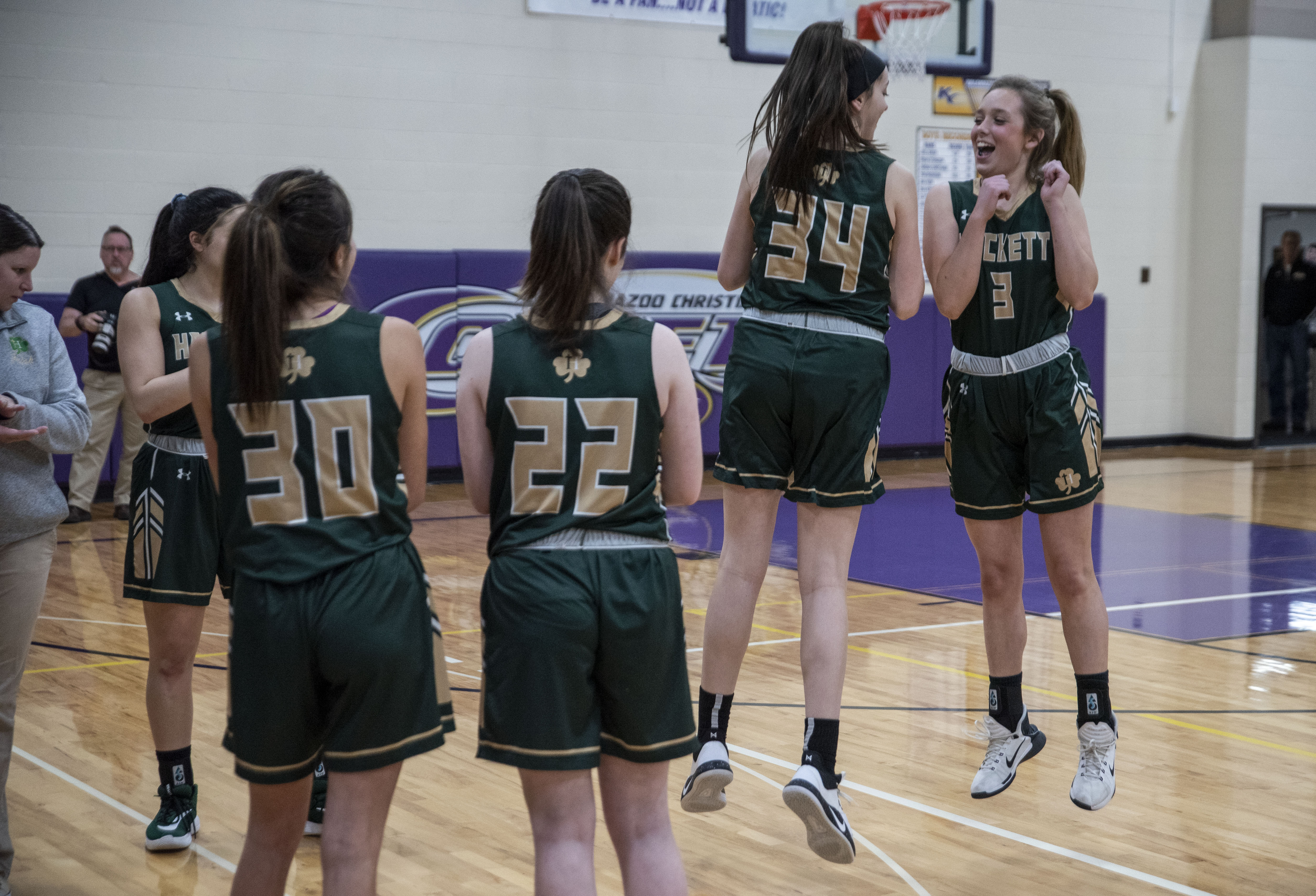 Kalamazoo Christian versus Hackett Catholic Prep Girls Basketball ...