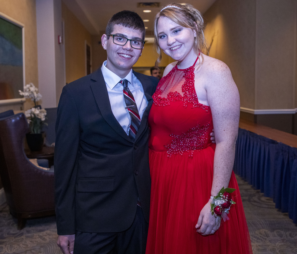 Cumberland Valley High School's 2019 Prom - pennlive.com
