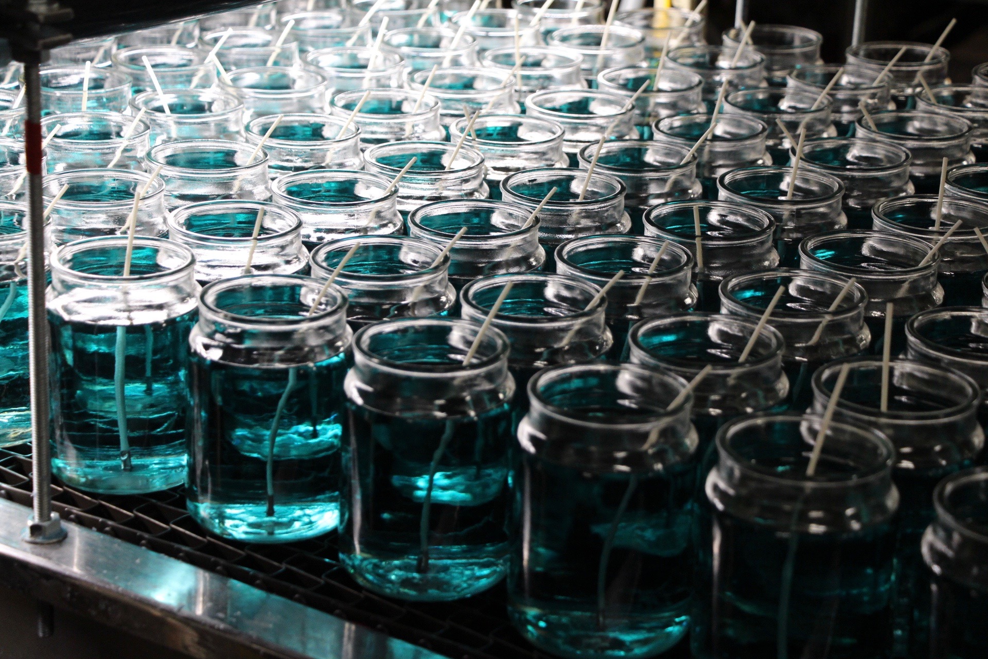 Take a virtual tour of Yankee Candle's manufacturing plant in Whately ...