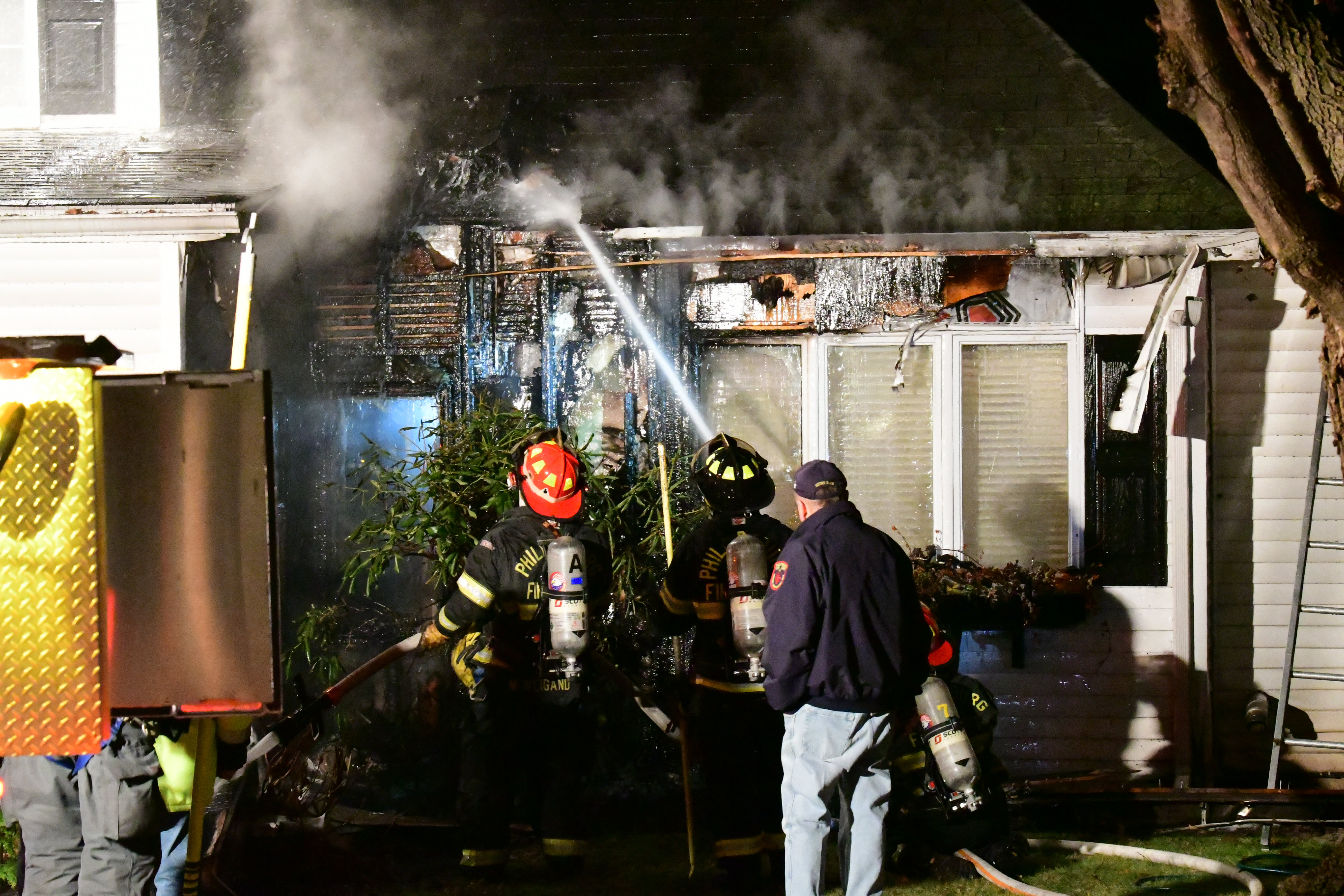 Fire breaks out at 720 Metz St., Phillipsburg - lehighvalleylive.com
