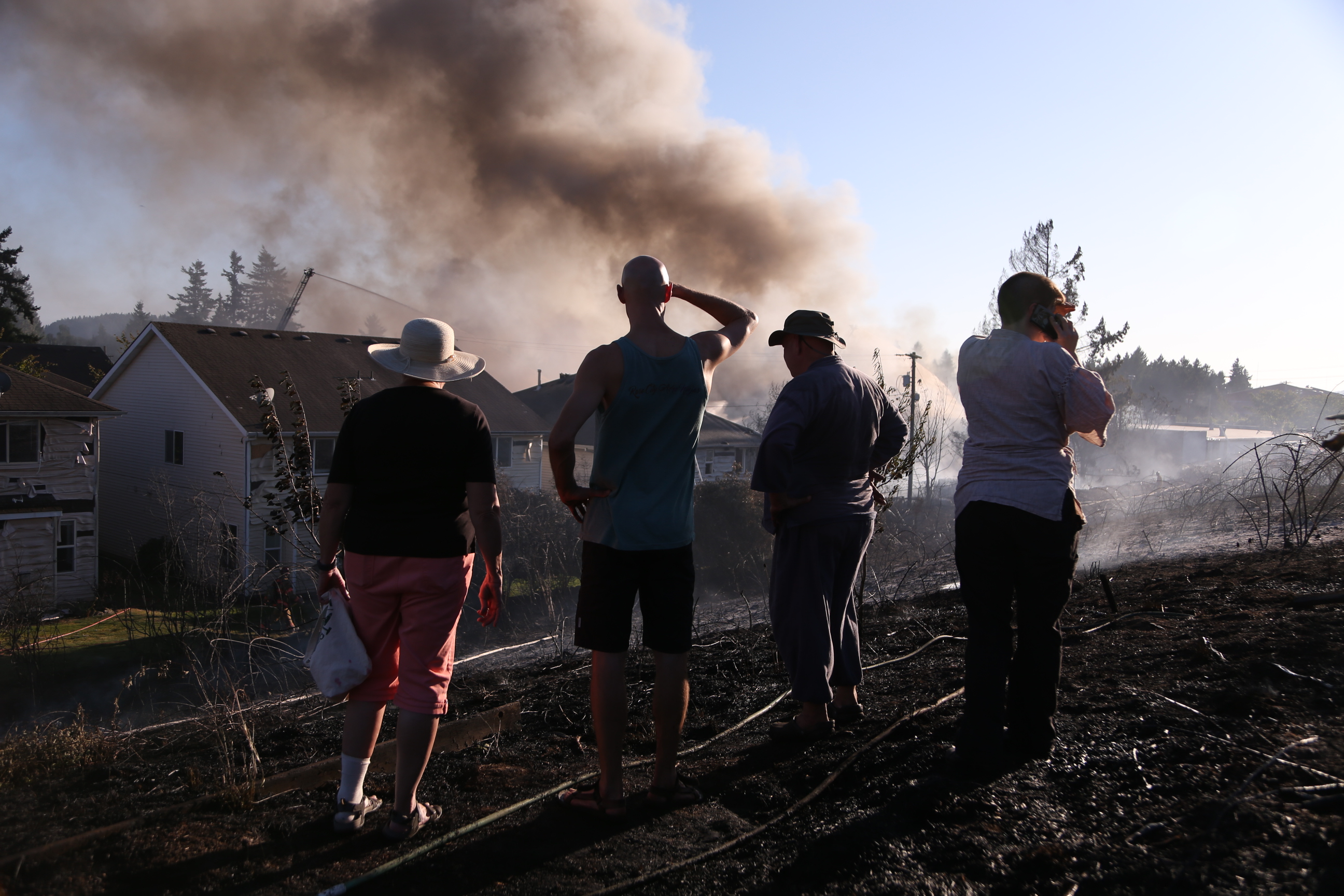 Fire spreads in Northeast Portland - oregonlive.com