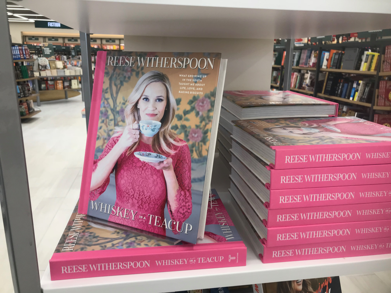 Sneak peek inside Staten Island's new Barnes & Noble - silive.com