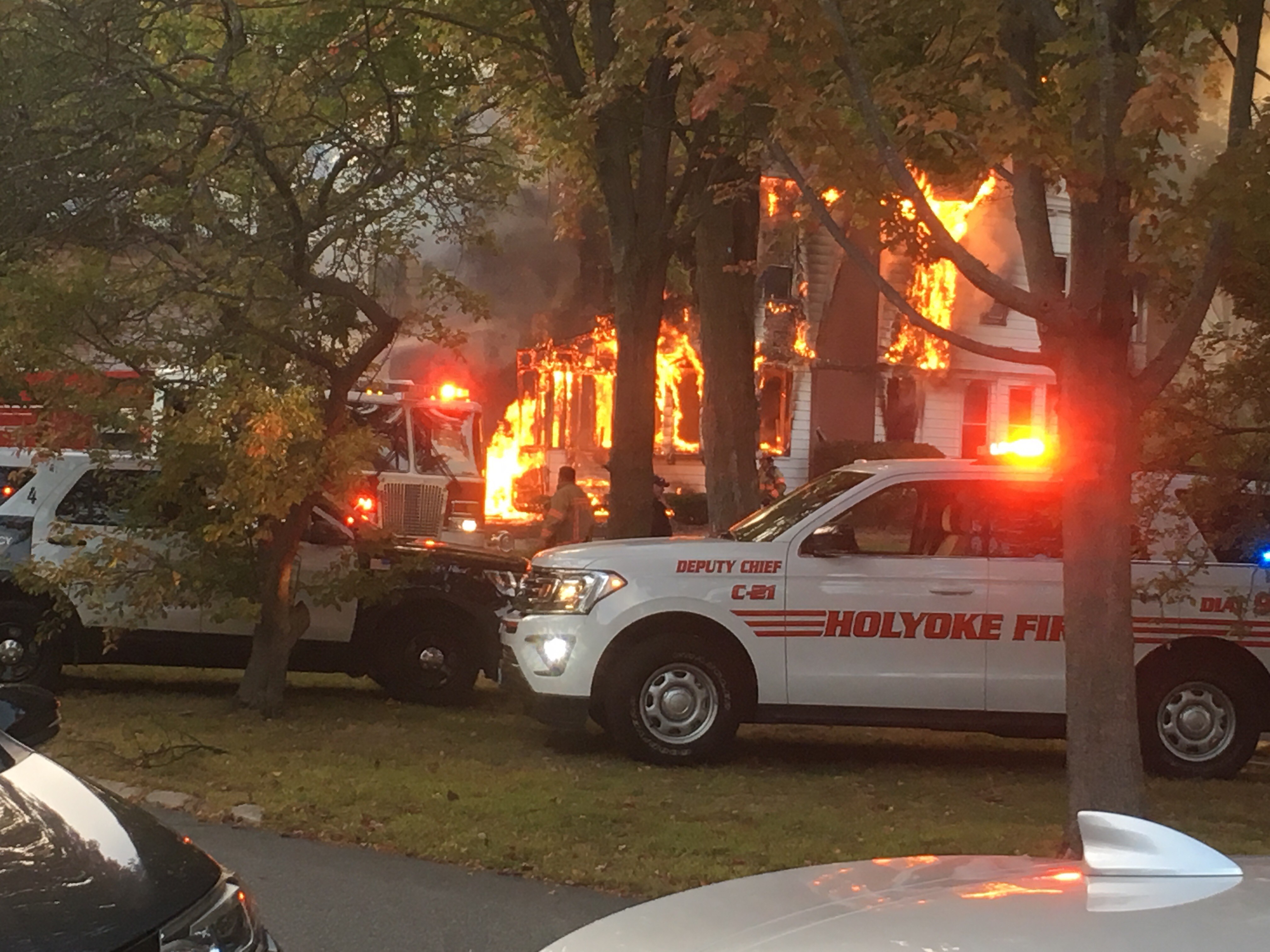 Fire on Fairfield Avenue in Holyoke - masslive.com
