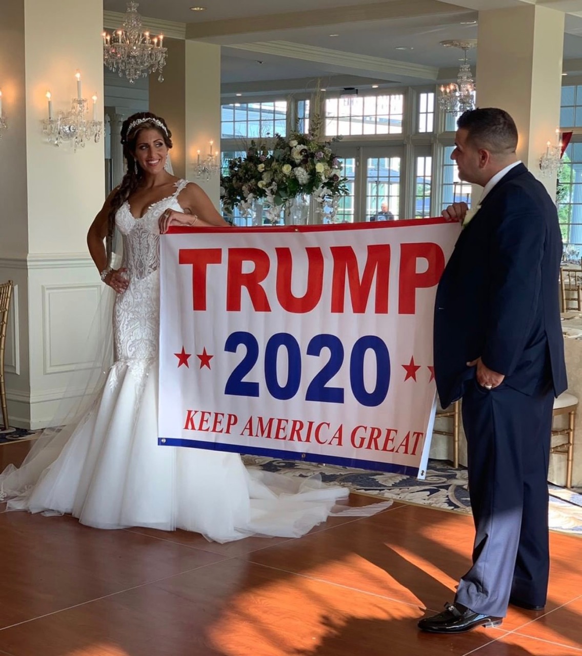 President Trump surprises couple at wedding reception - silive.com