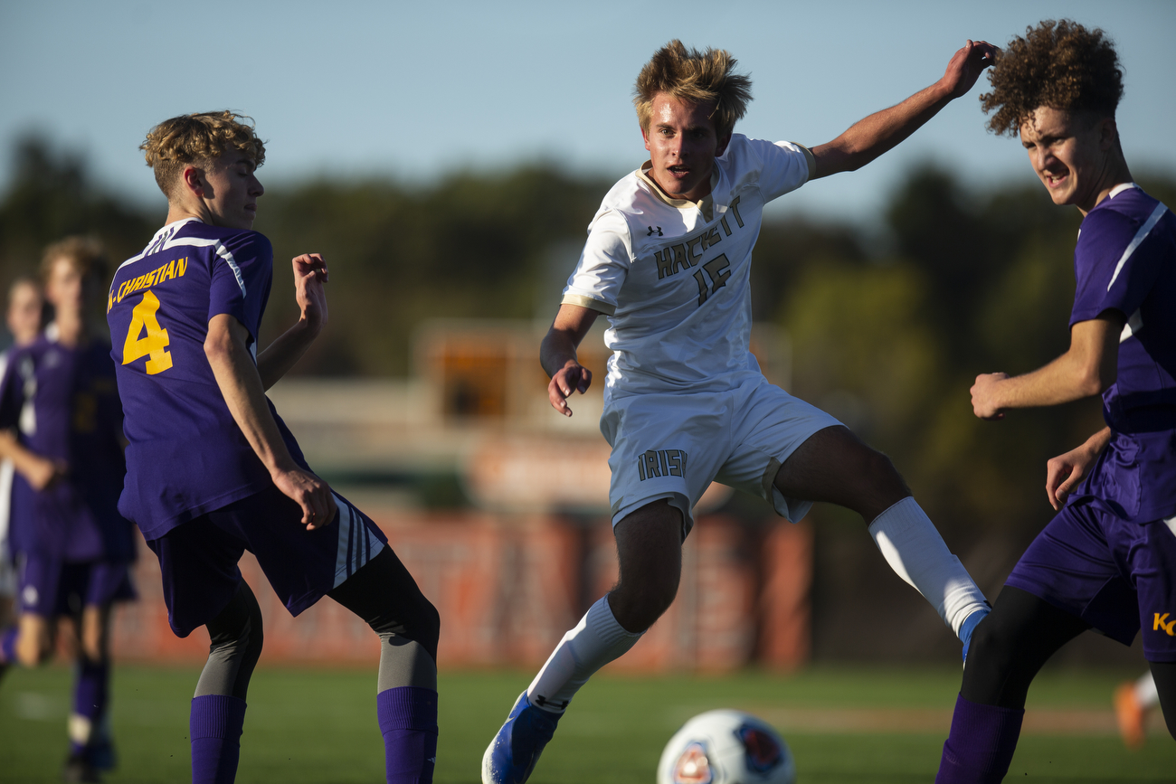 Kalamazoo Hackett races past Kalamazoo Christian to advance to regional ...