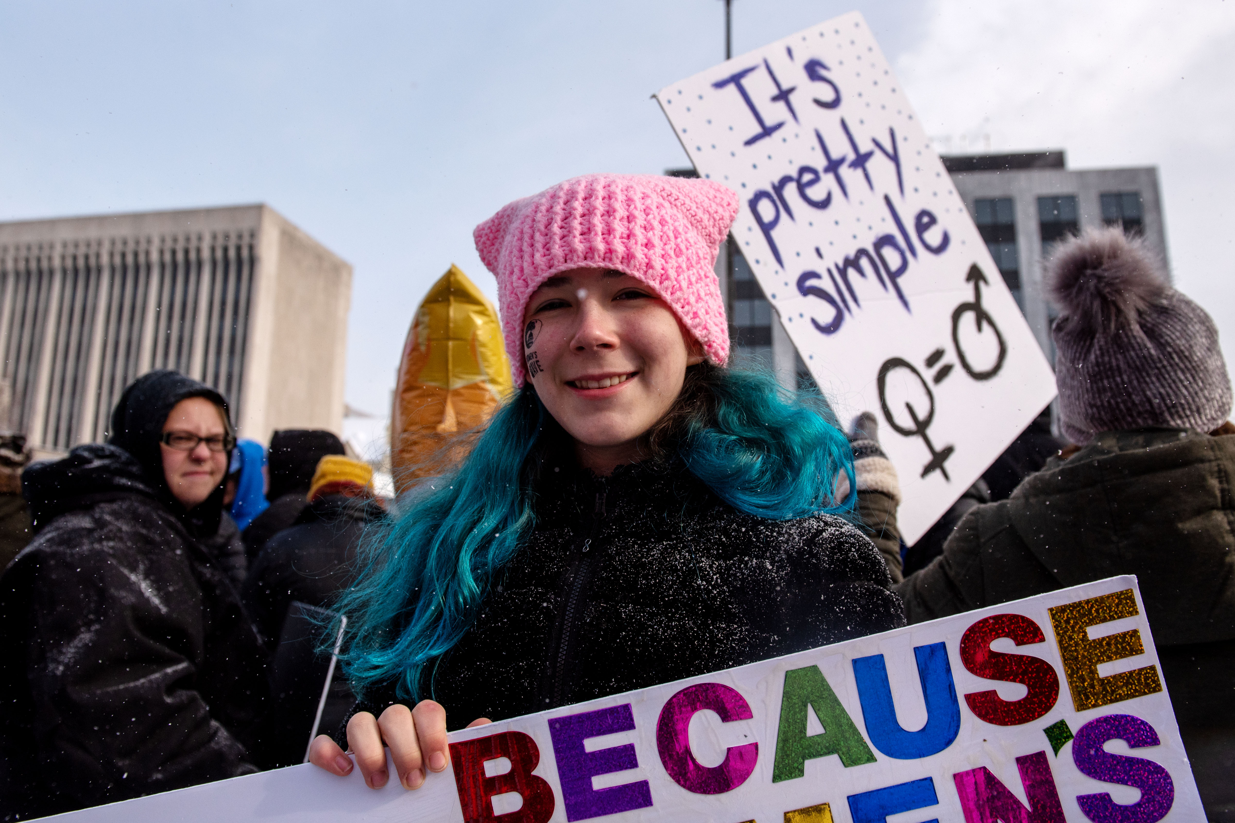 Allies come together at Calder Plaza for Women's March in Grand Rapids ...