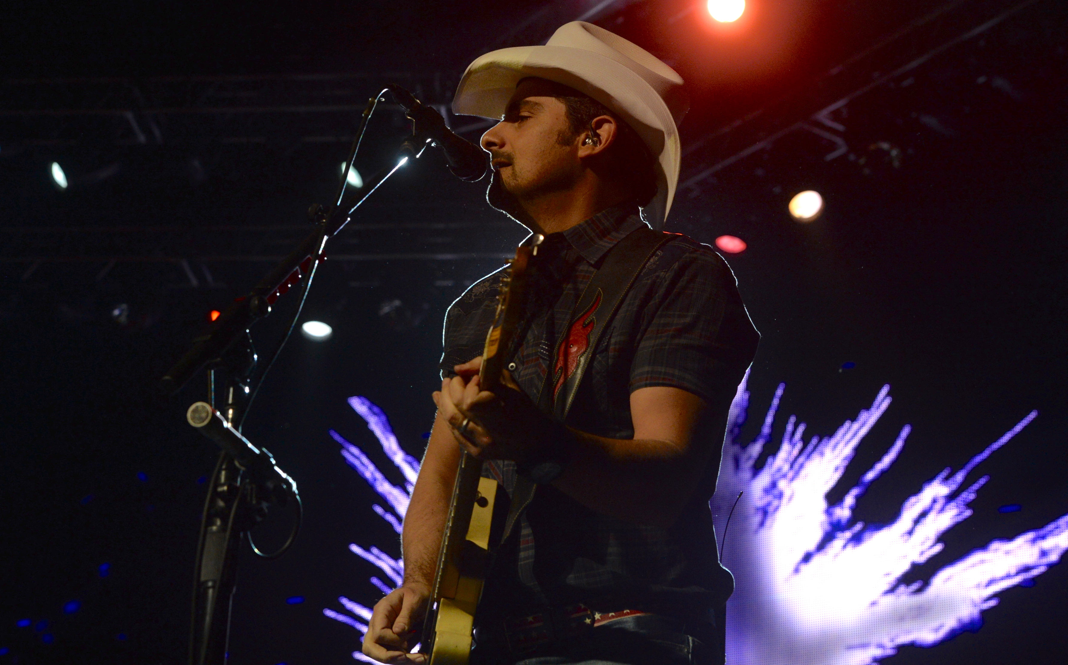 Brad Paisley performs in Syracuse at St. Joe's Amp - syracuse.com