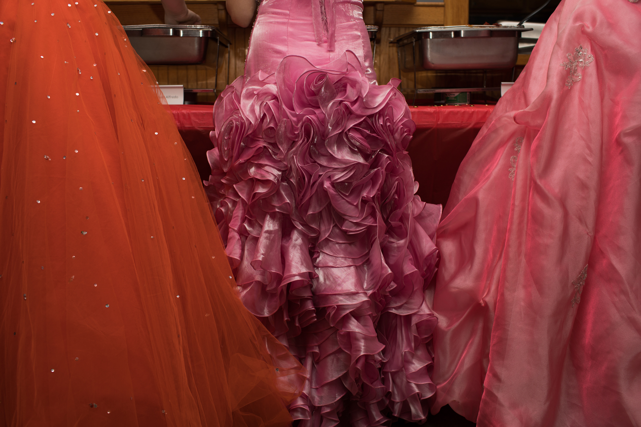 Michigan School for the Deaf celebrates Oscar-themed prom - mlive.com