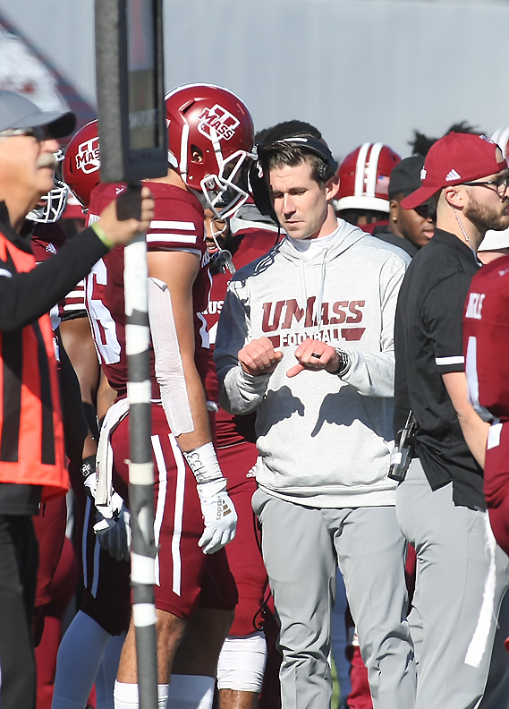 UMass Football vs Liberty 11/2/19 - masslive.com