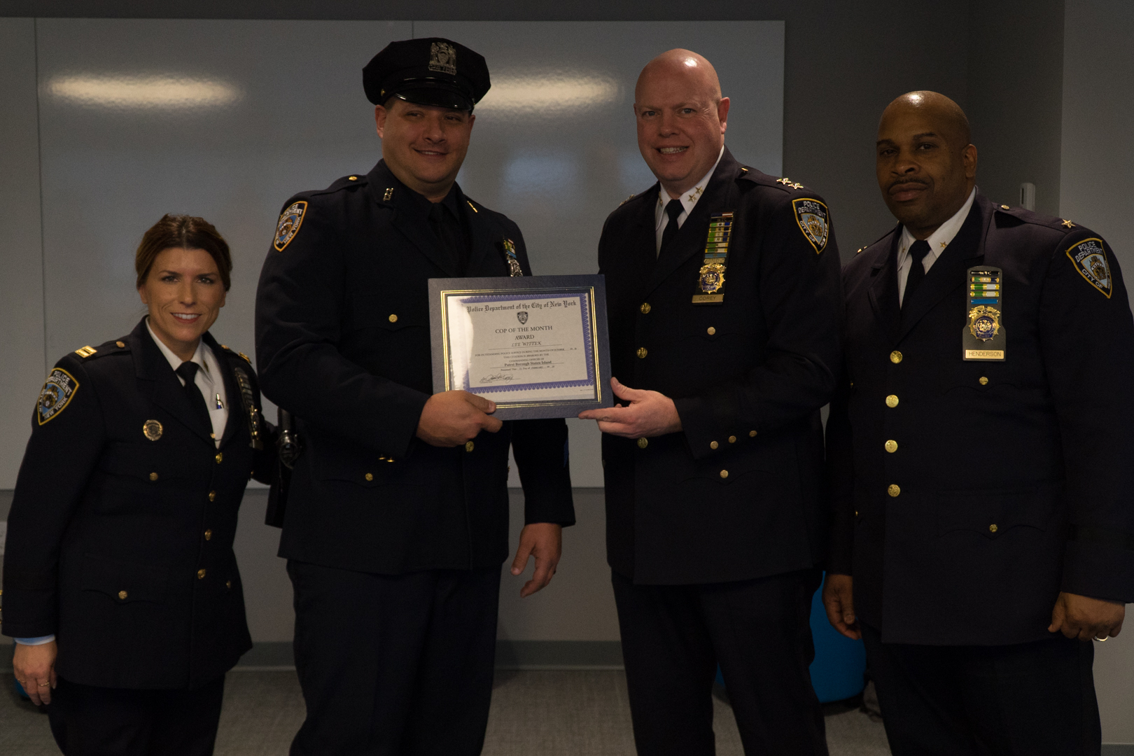 “Cop of the Month” showcases NYPD stakeouts, takedowns - silive.com
