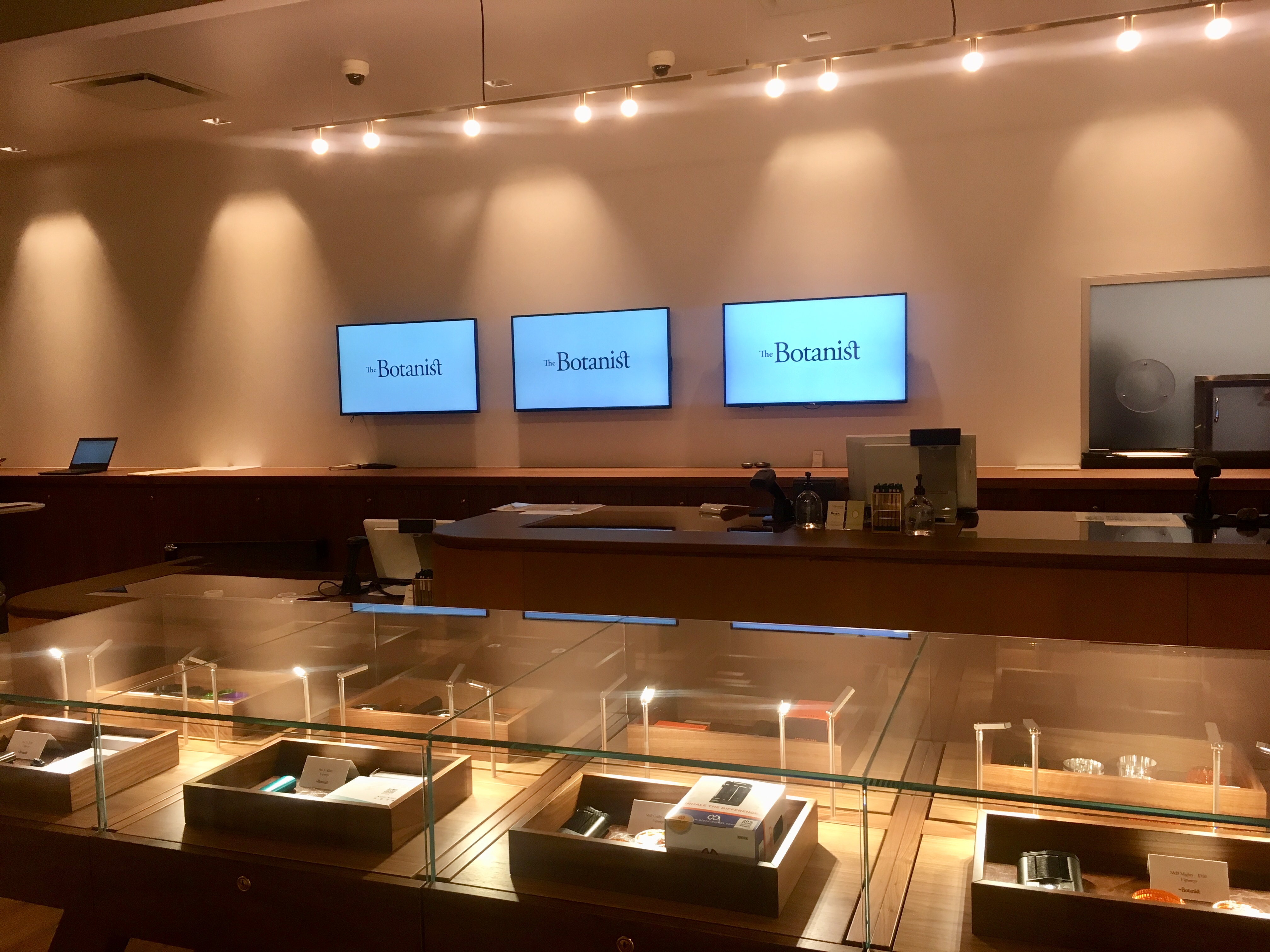 A look inside Greater Cleveland's first medical marijuana dispensary ...