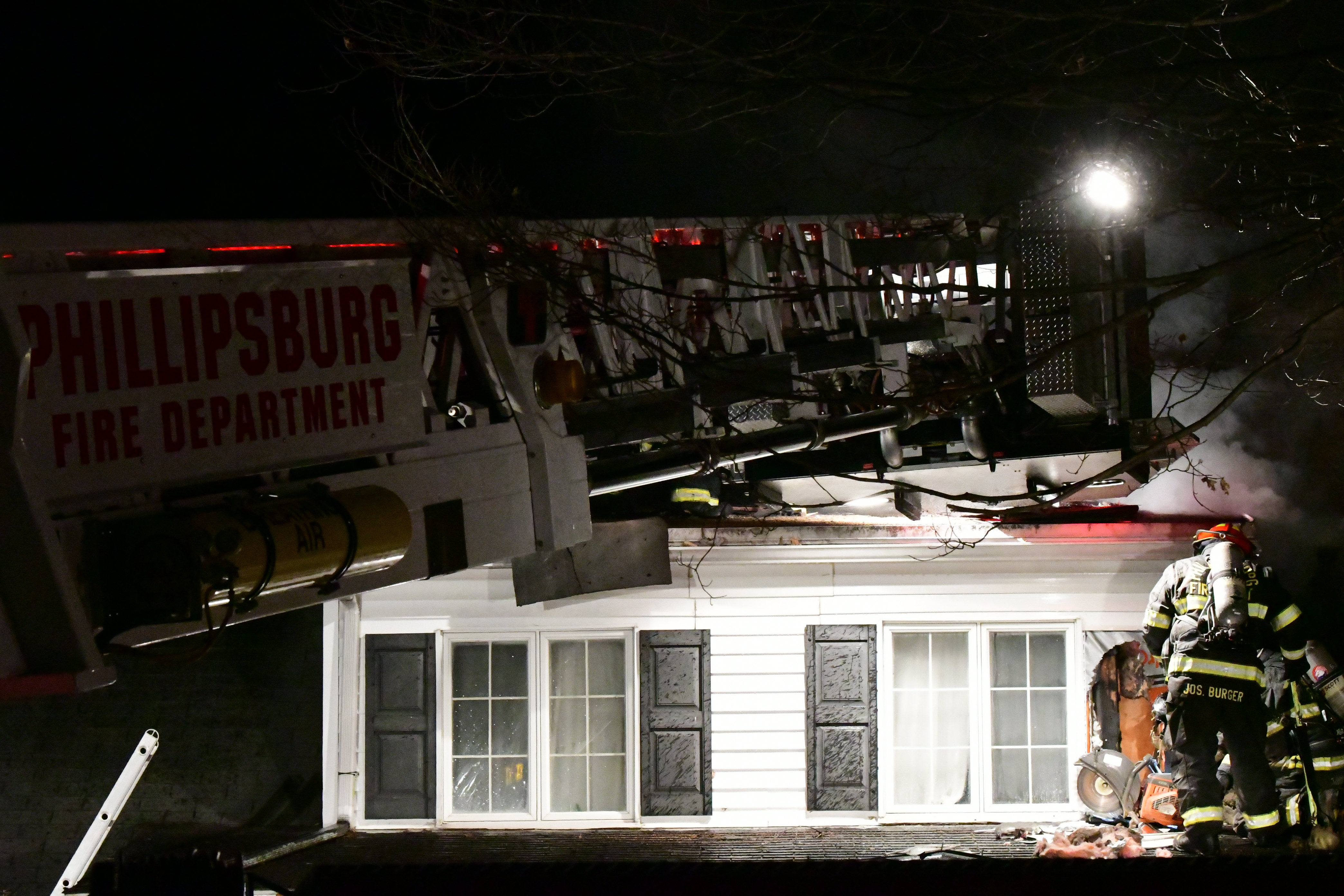 Fire breaks out at 720 Metz St., Phillipsburg - lehighvalleylive.com