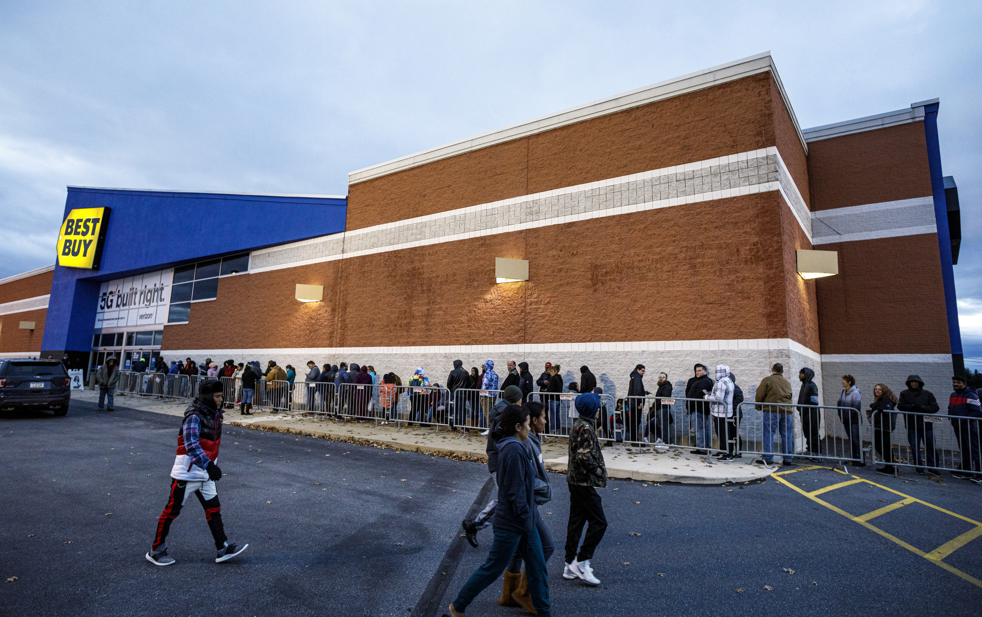 Black Friday Lines Best Buy