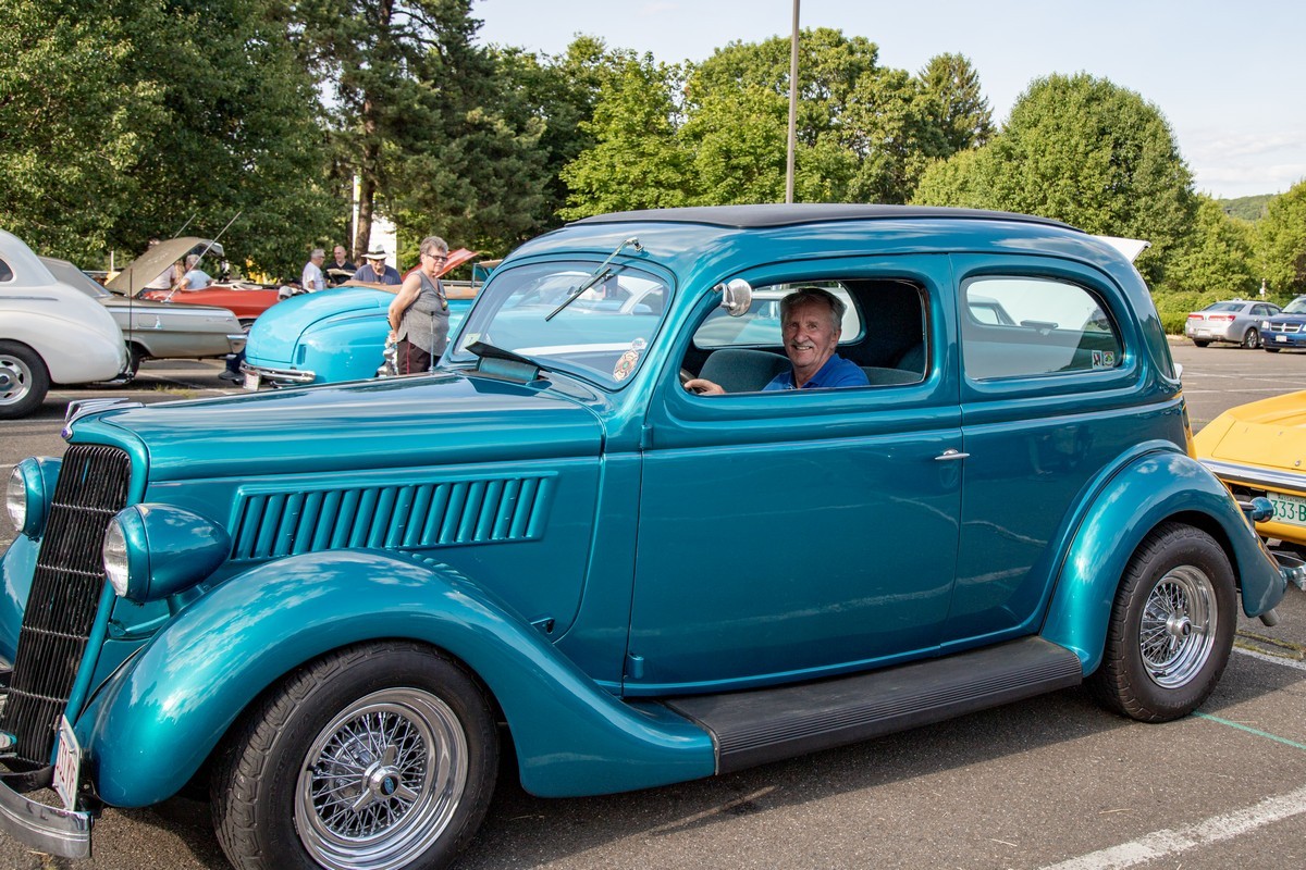 Westfield car show benefits Warrior's Art Room for veterans and ...