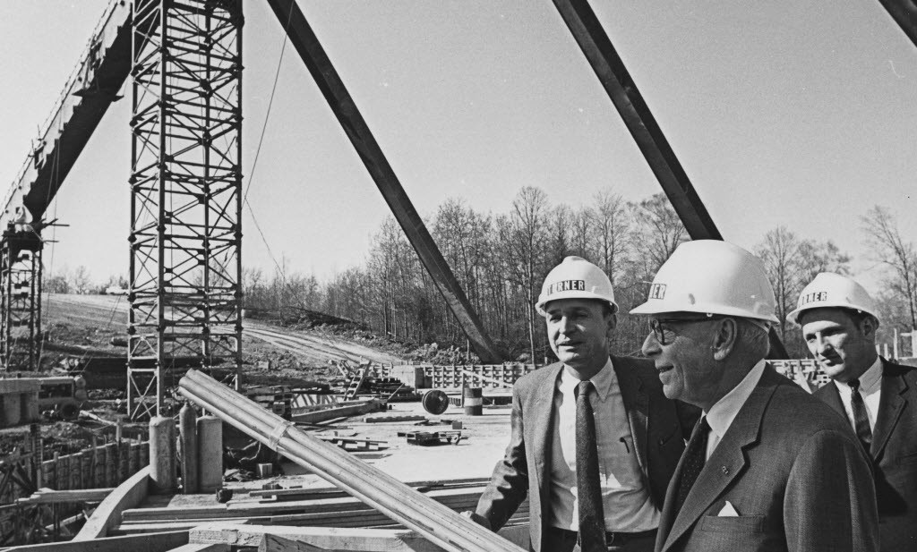 Influential Cleveland architect Peter van Dijk dies at age 90 ...