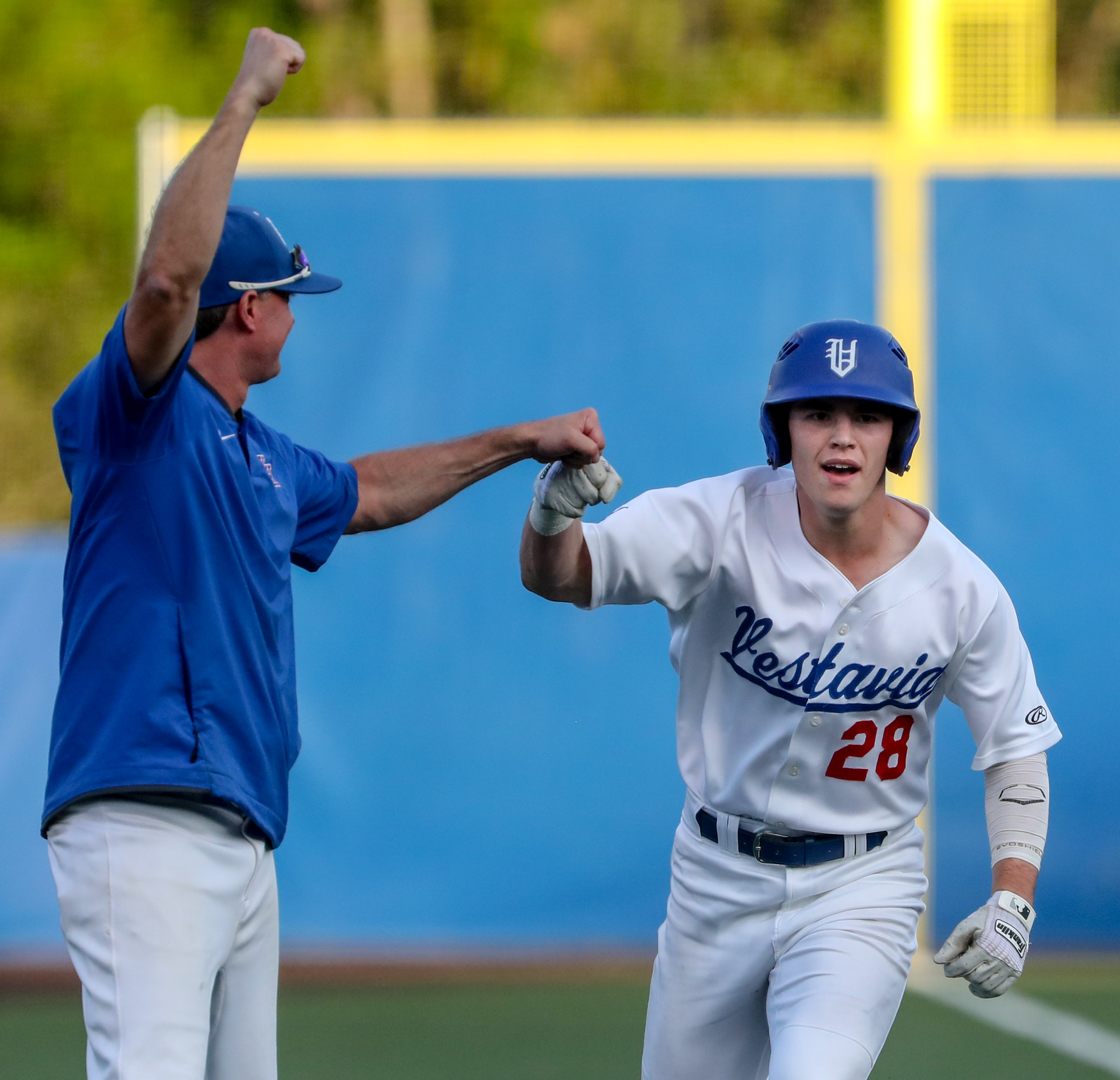 Mountain Brook at Vestavia Hills baseball - al.com
