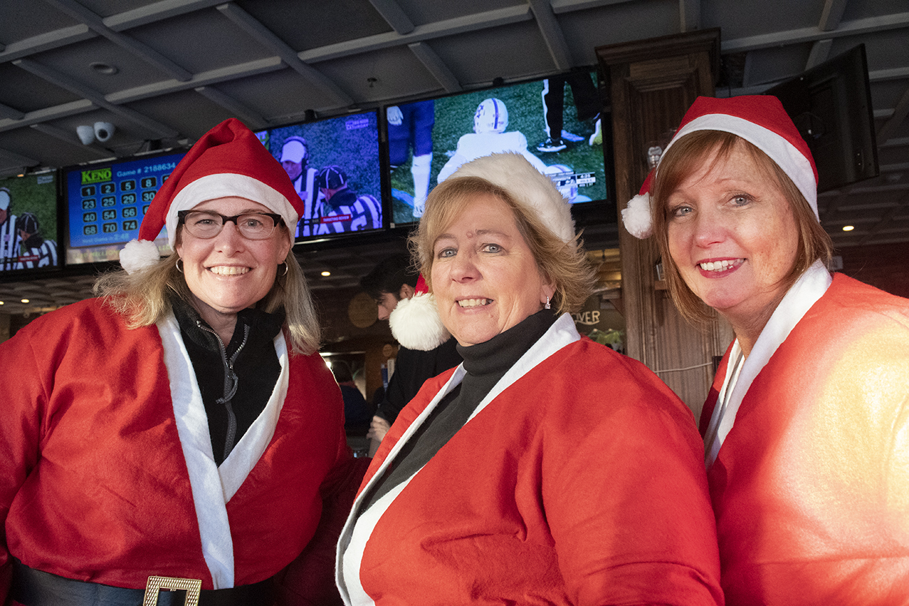 Santa Pub Crawl in Worcester's Canal District - masslive.com