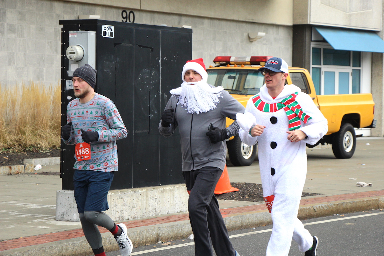 Seen@ Worcester Jingle 5K road race - masslive.com