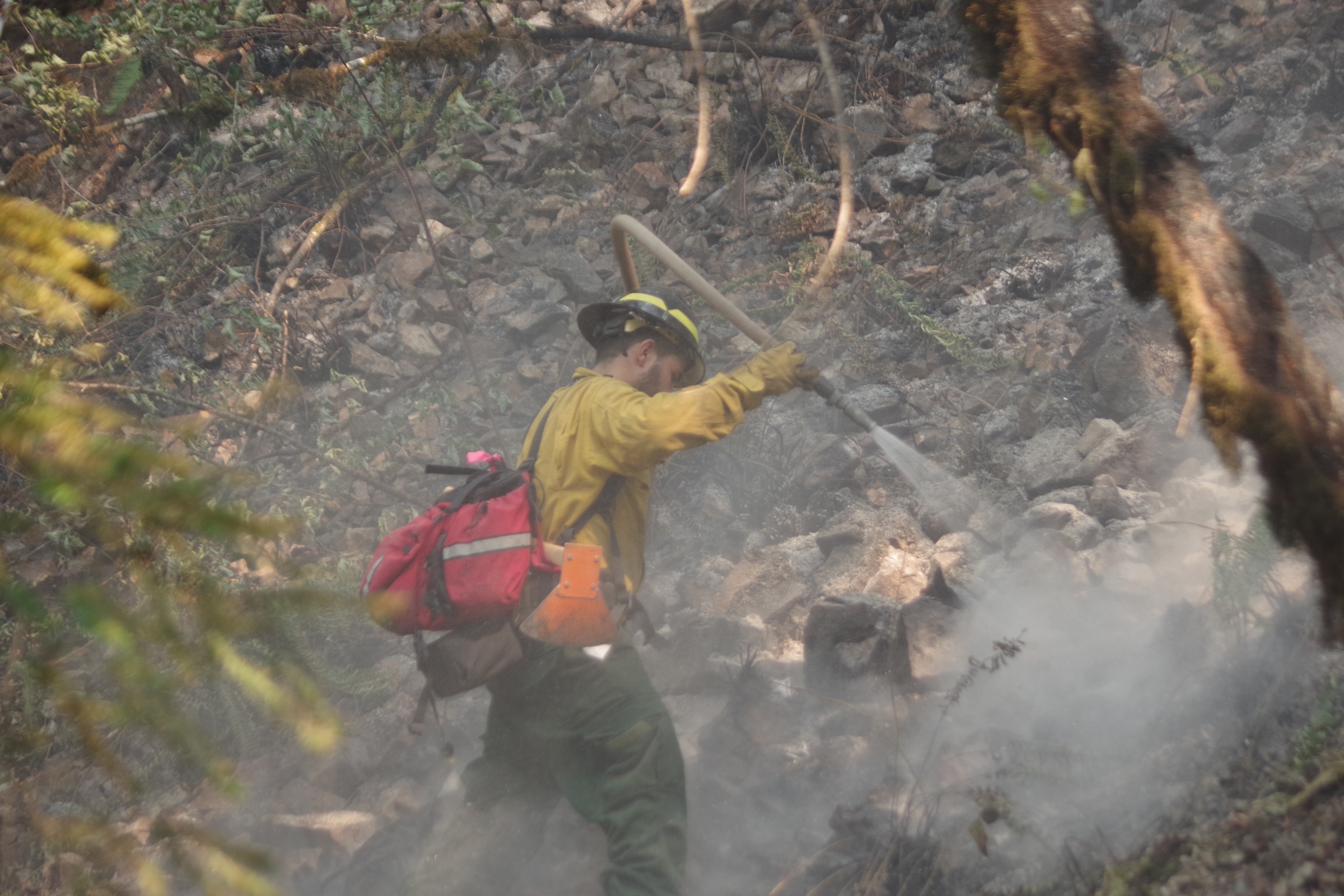 Milepost 97 fire burns in southern Oregon - oregonlive.com