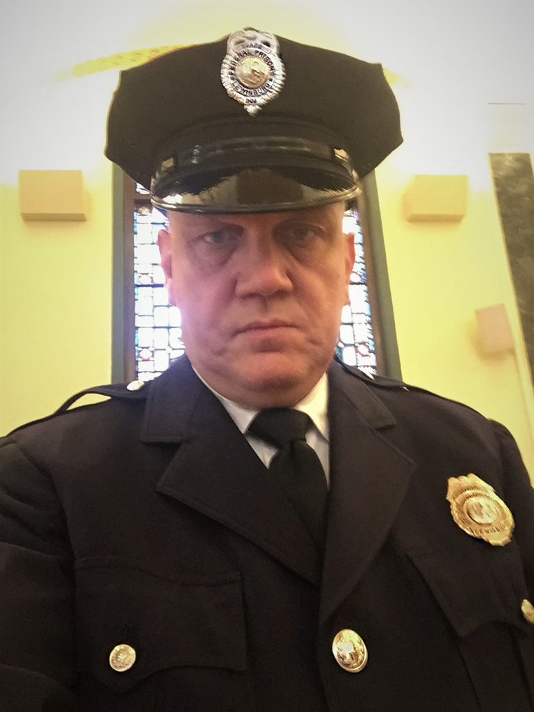 Actor Anthony Welch - silive.com