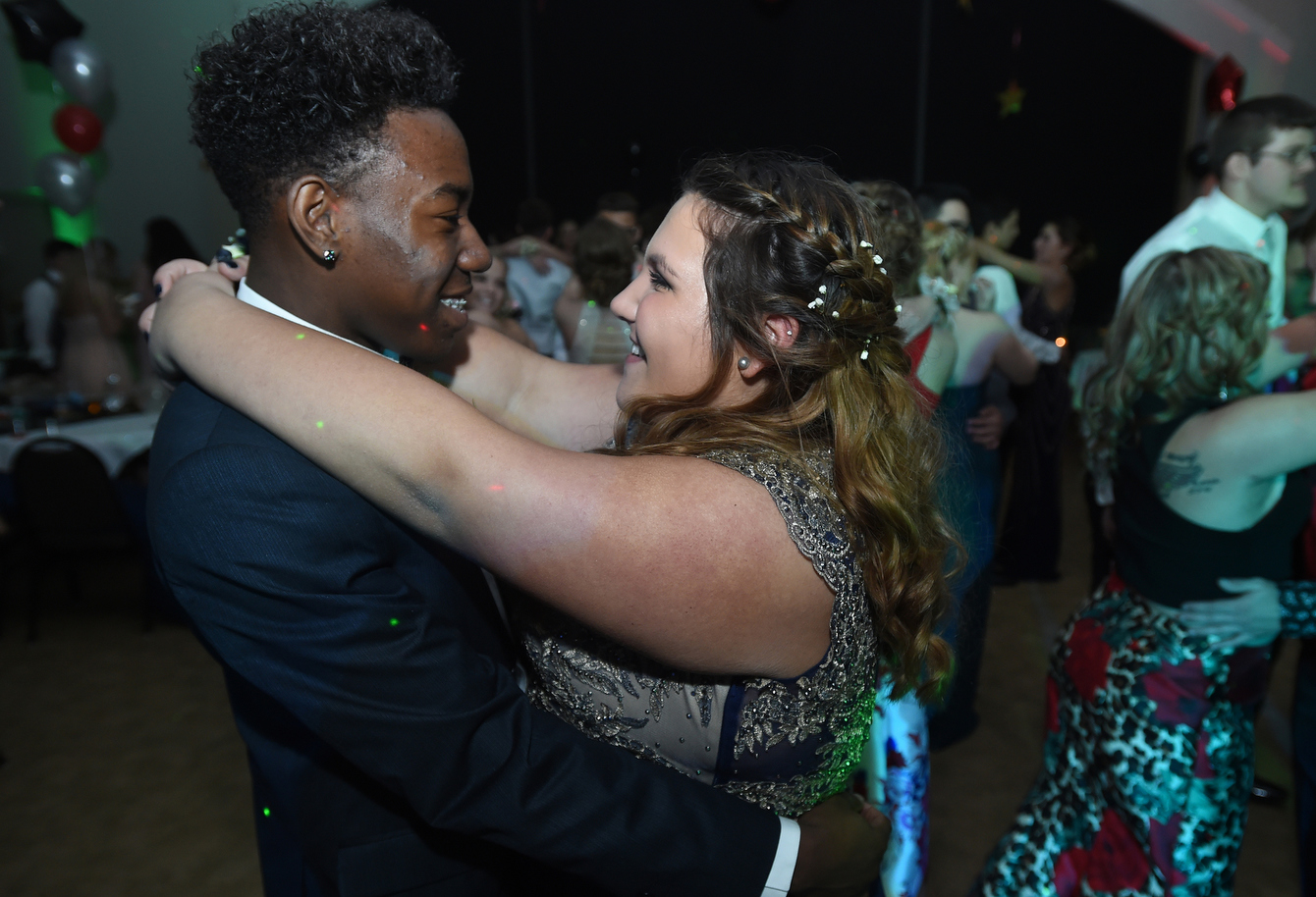 Vandercook Lake High School prom 2018 - mlive.com