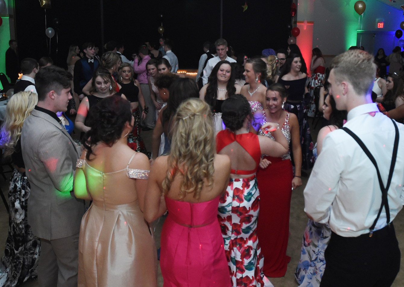 Vandercook Lake High School prom 2018 - mlive.com