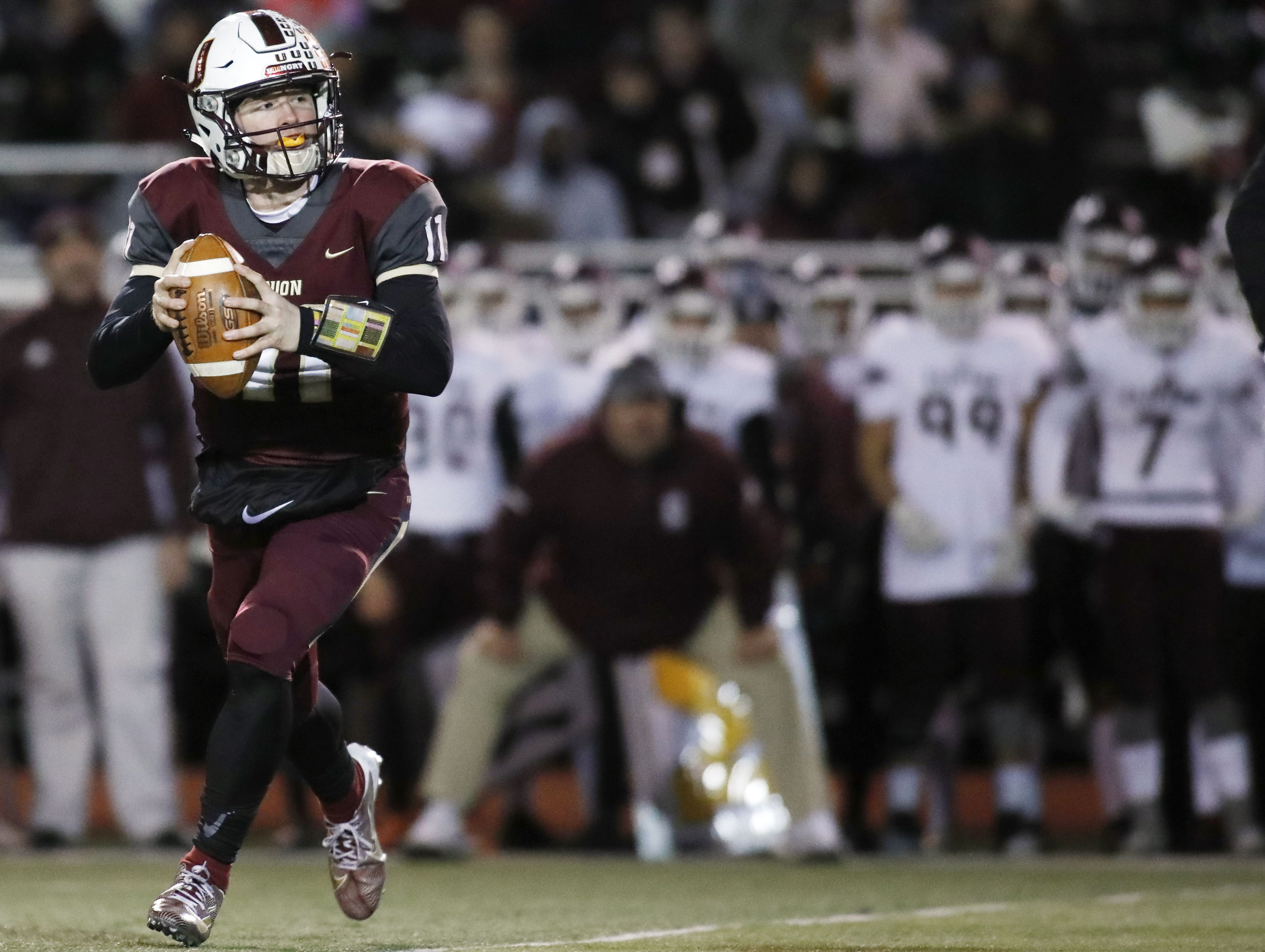 Top photos from Round 3 of the N.J. football playoffs - nj.com