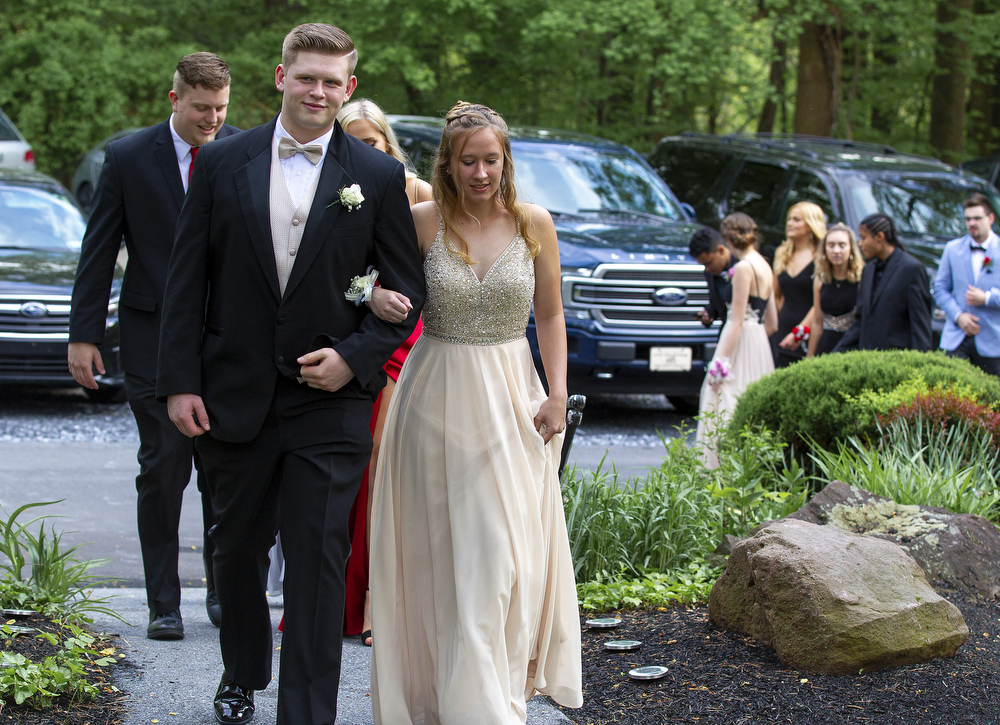 Lebanon Catholic School Prom 2019 - pennlive.com