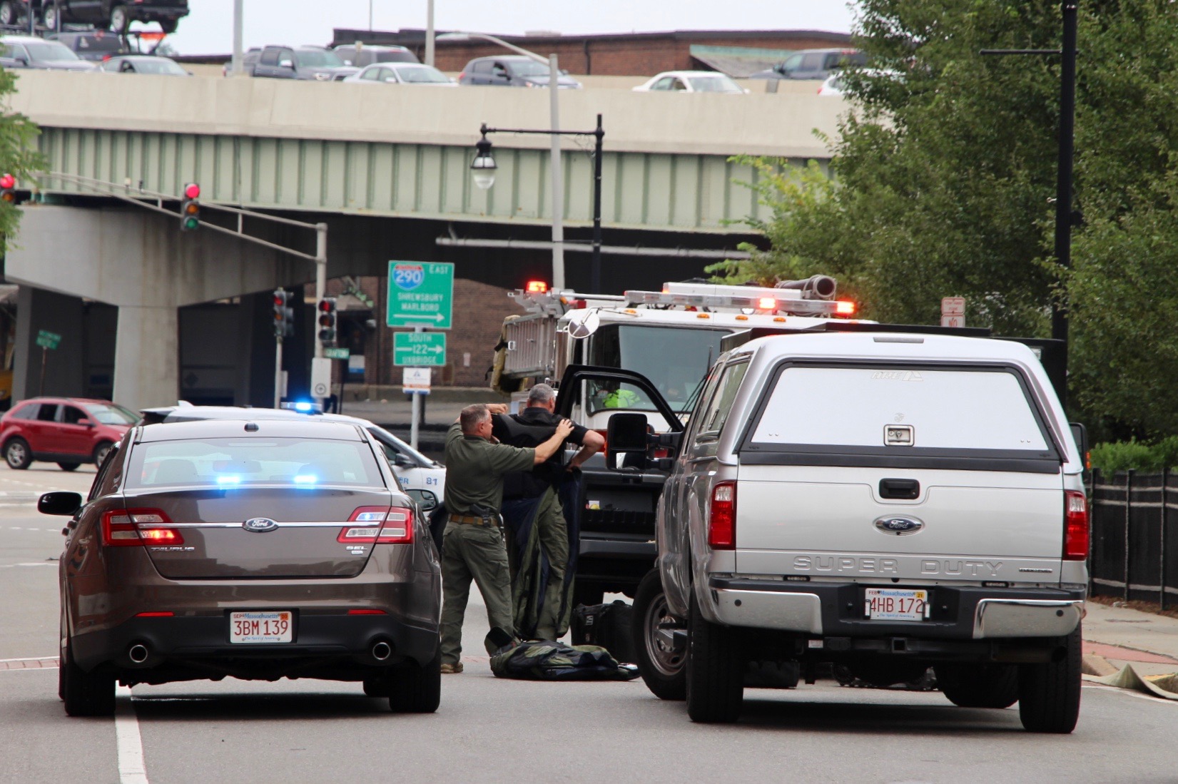 Bomb squad responds to Water Street in Worcester for report of ...