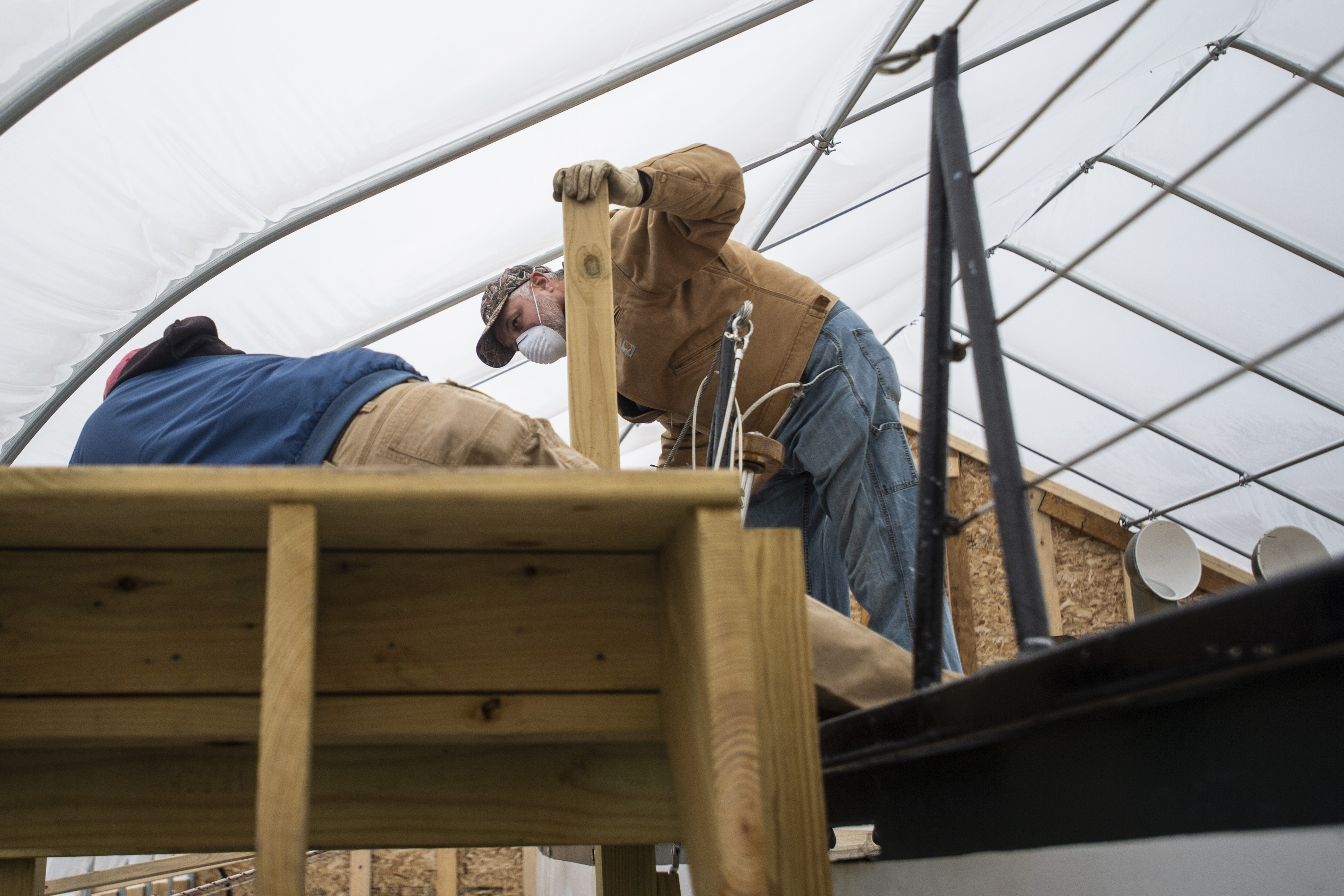 Volunteers work together to repair Appledore V ship - mlive.com