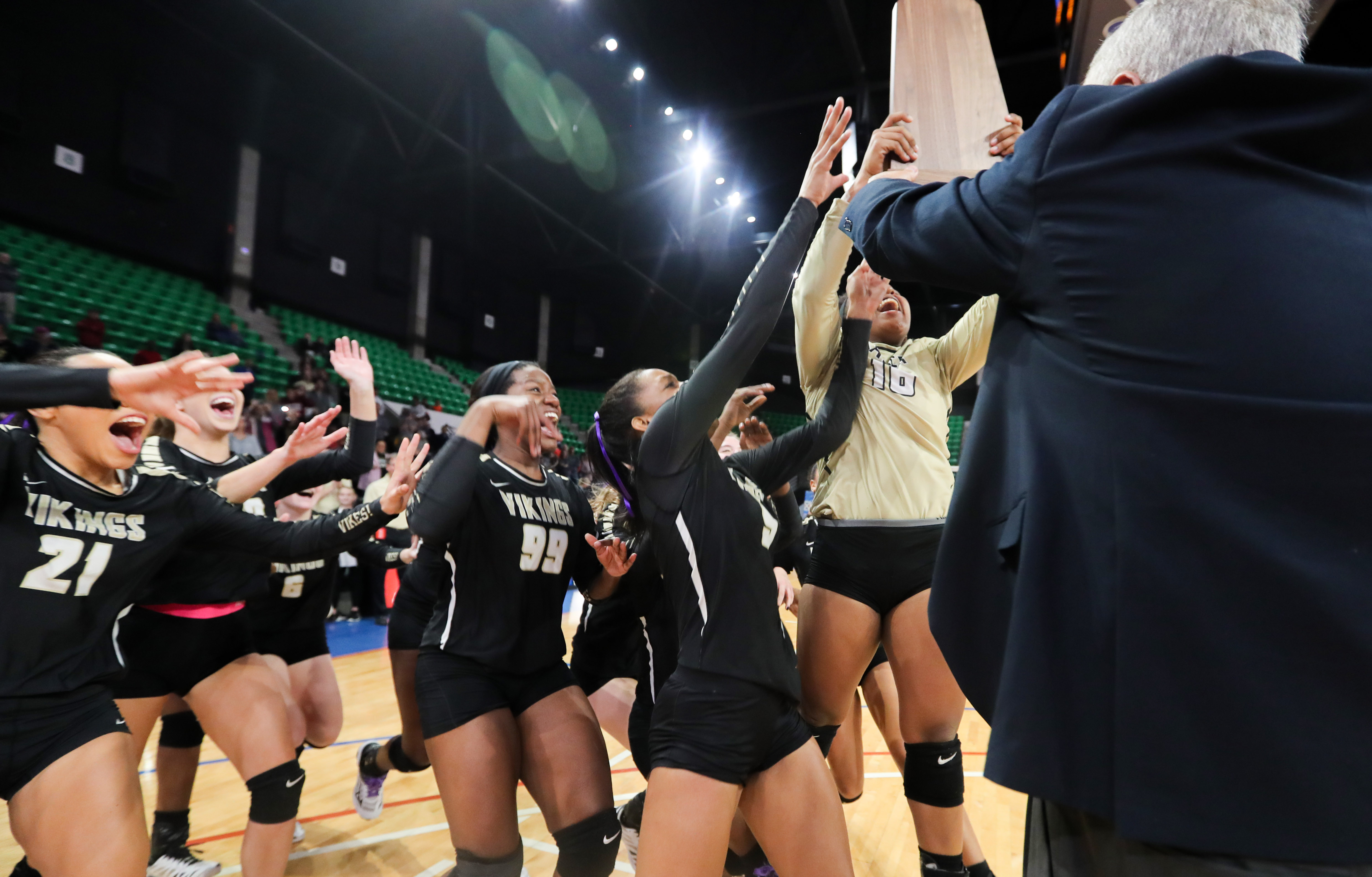 Jasper vs. Faith Academy 5A volleyball finals - al.com