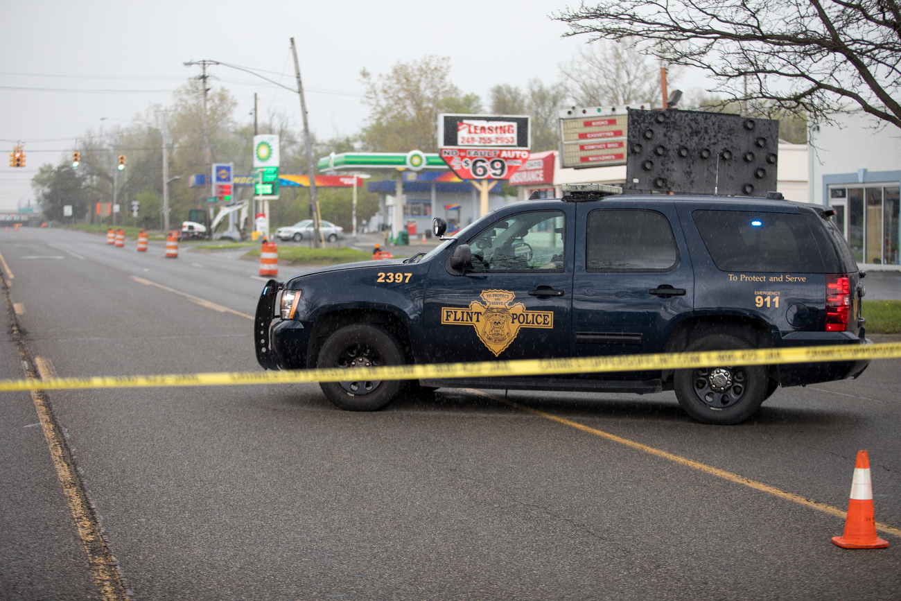 Police shut down portion of Dort Highway due to gas leak - mlive.com