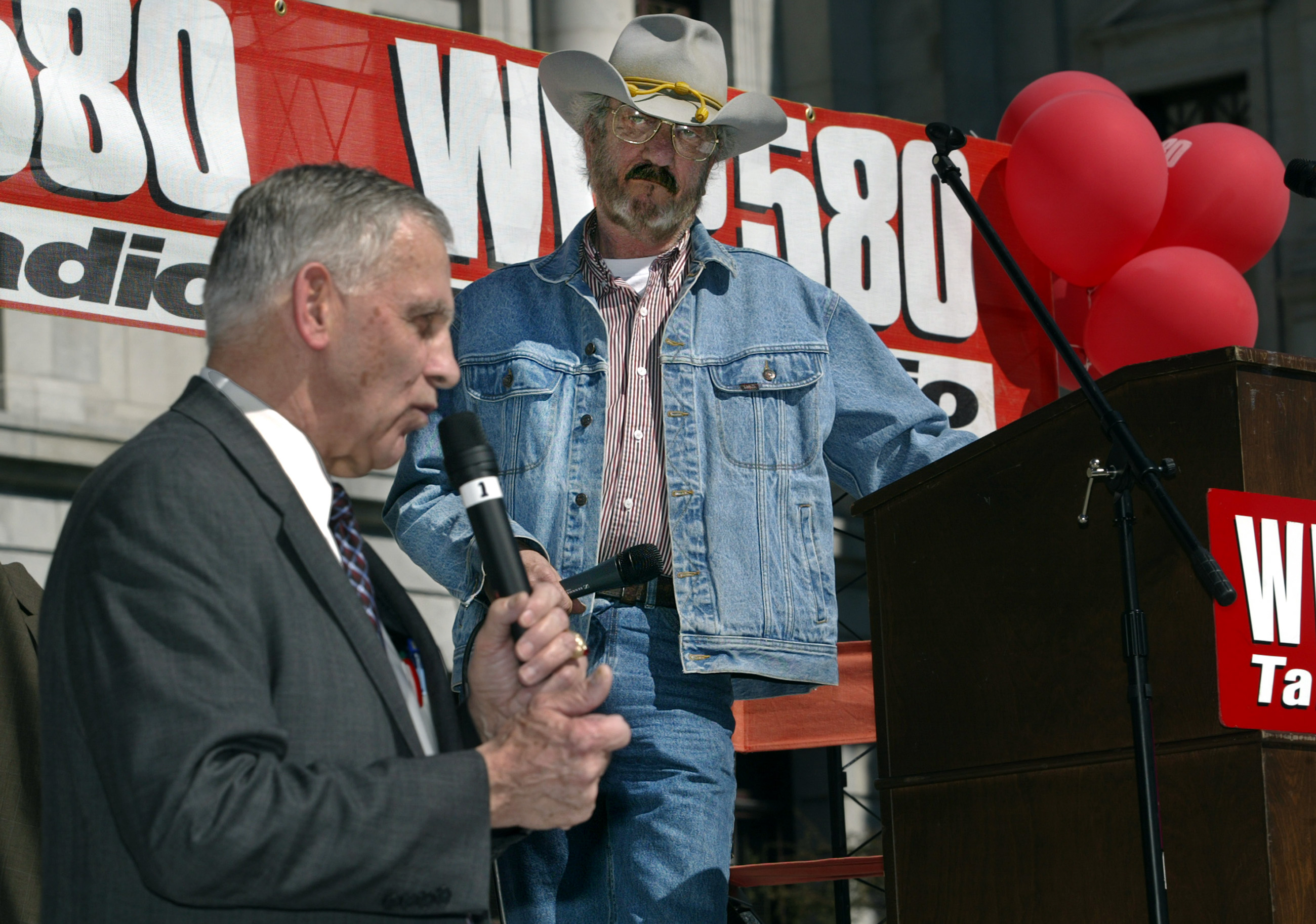 Longtime conservative radio host Bob Durgin dies - pennlive.com