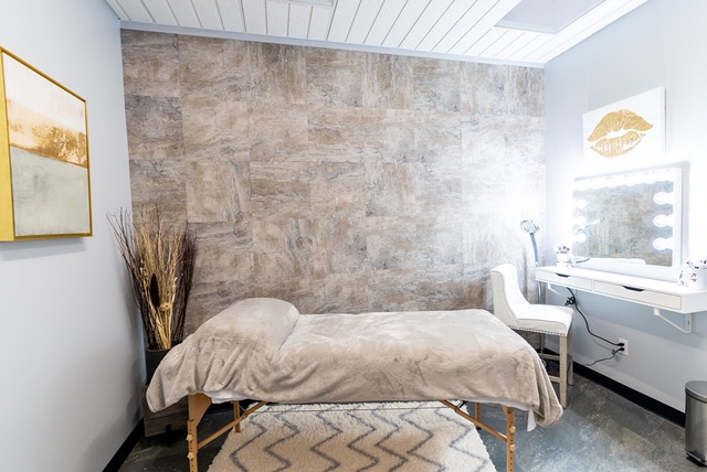 See inside Clean Slate Beauty Bar - silive.com