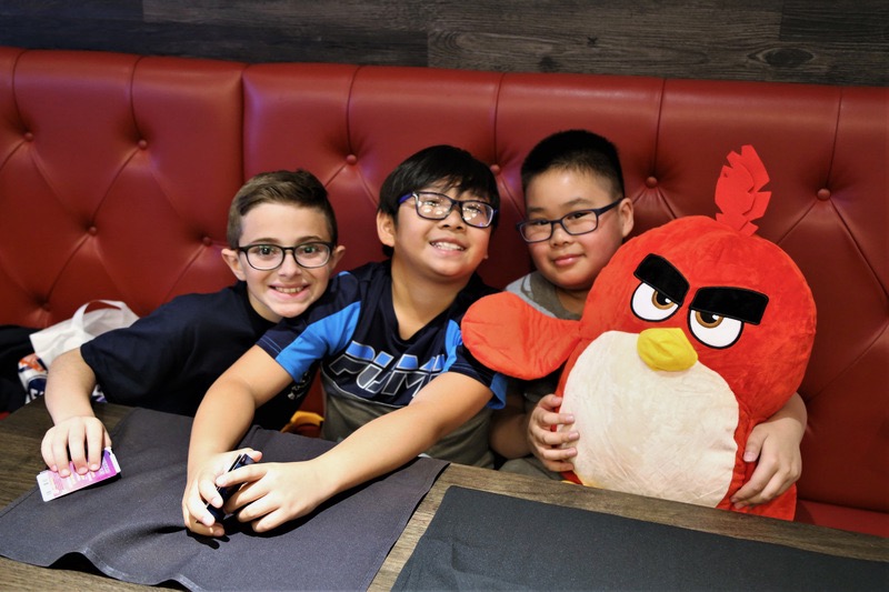 PS 69 fifth-graders play games at Dave & Buster's - silive.com