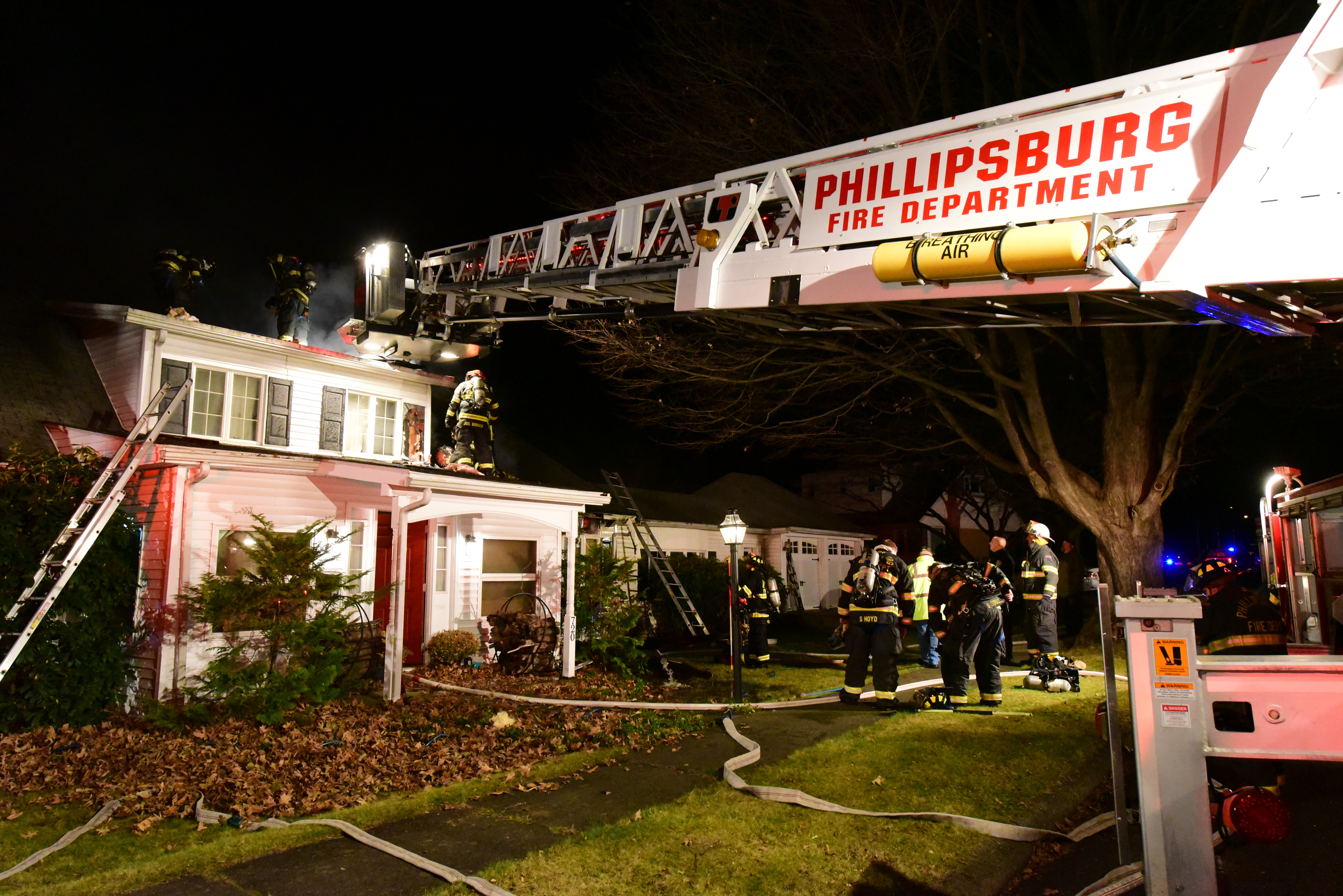 Fire breaks out at 720 Metz St., Phillipsburg - lehighvalleylive.com