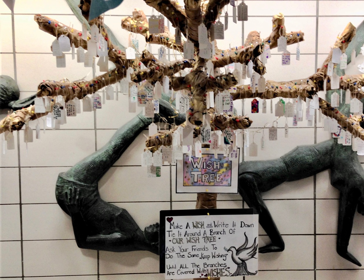 Students share hopes on school's "wish tree" - silive.com