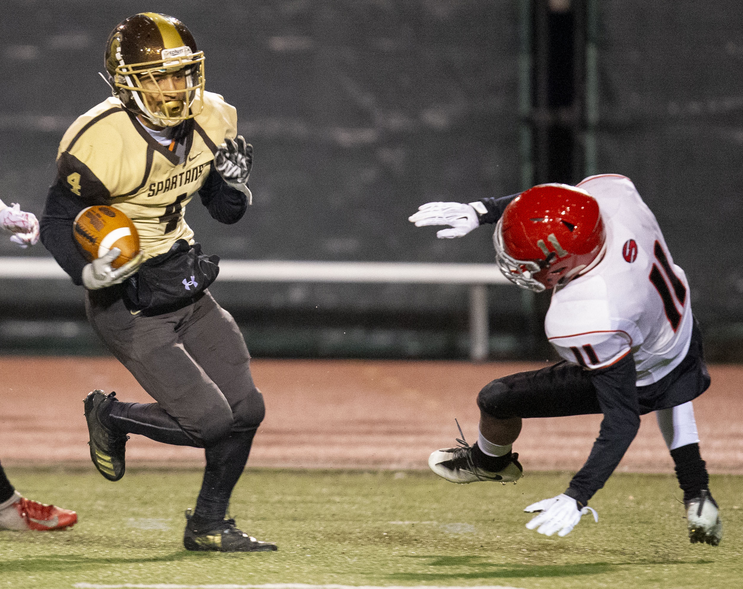 Milton Hershey 14, Susquehanna Township 6 in D3, 4A football playoffs ...