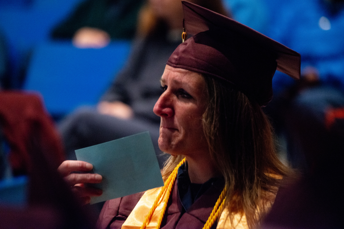 Huron Valley Women's Prison inmates graduate with associate's degrees ...
